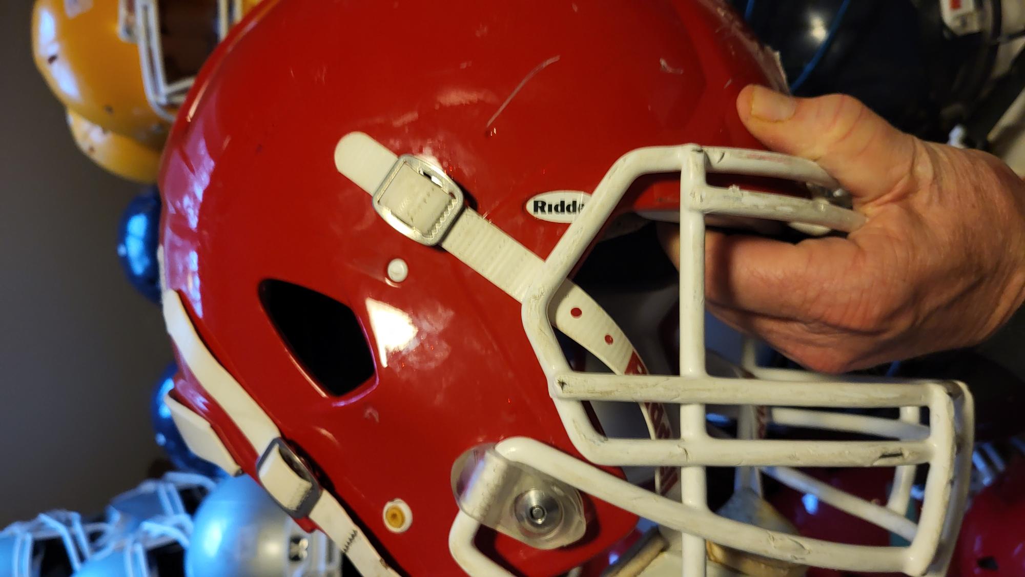 Used Large Adult Riddell Speed Helmets (Full team set) | SidelineSwap