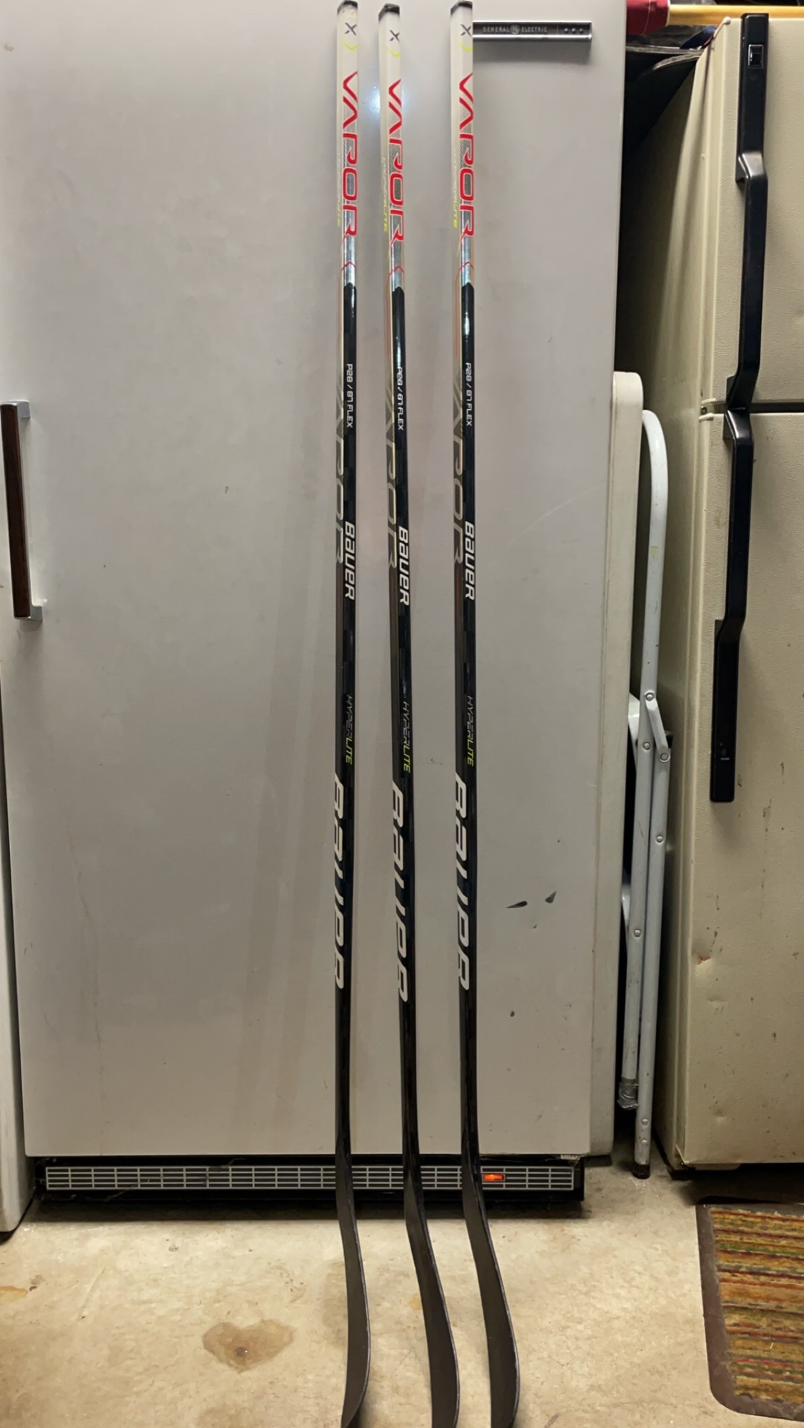 3 pack Bauer Hyperlite Sticks | SidelineSwap