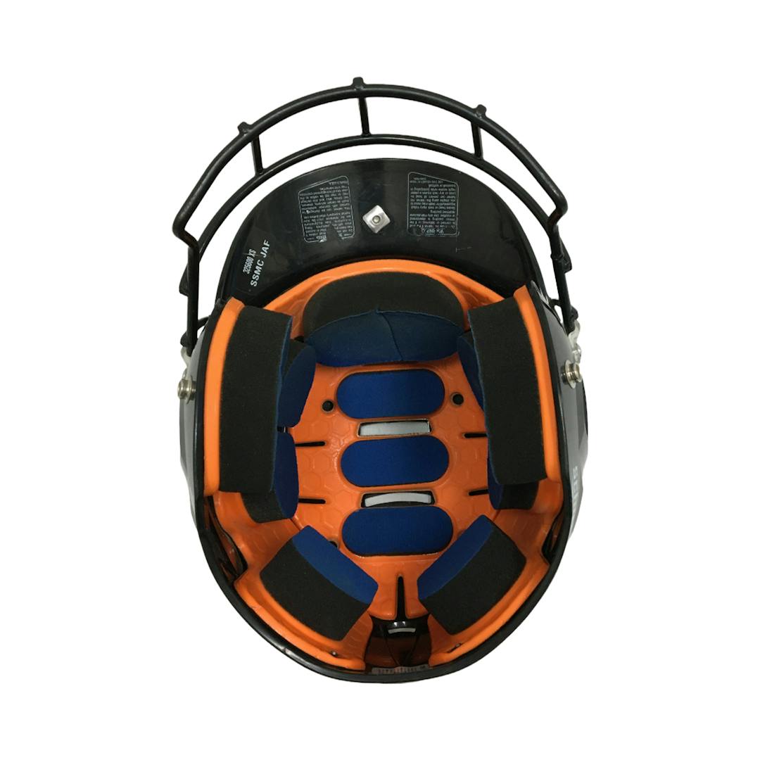 Used Schutt 325600 Xs Helmet W Mask Baseball And Softball Helmets ...