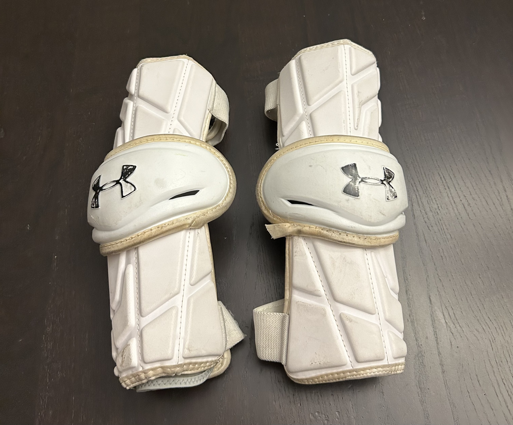 Used Medium Under Armour Command Pro Arm Pads | SidelineSwap