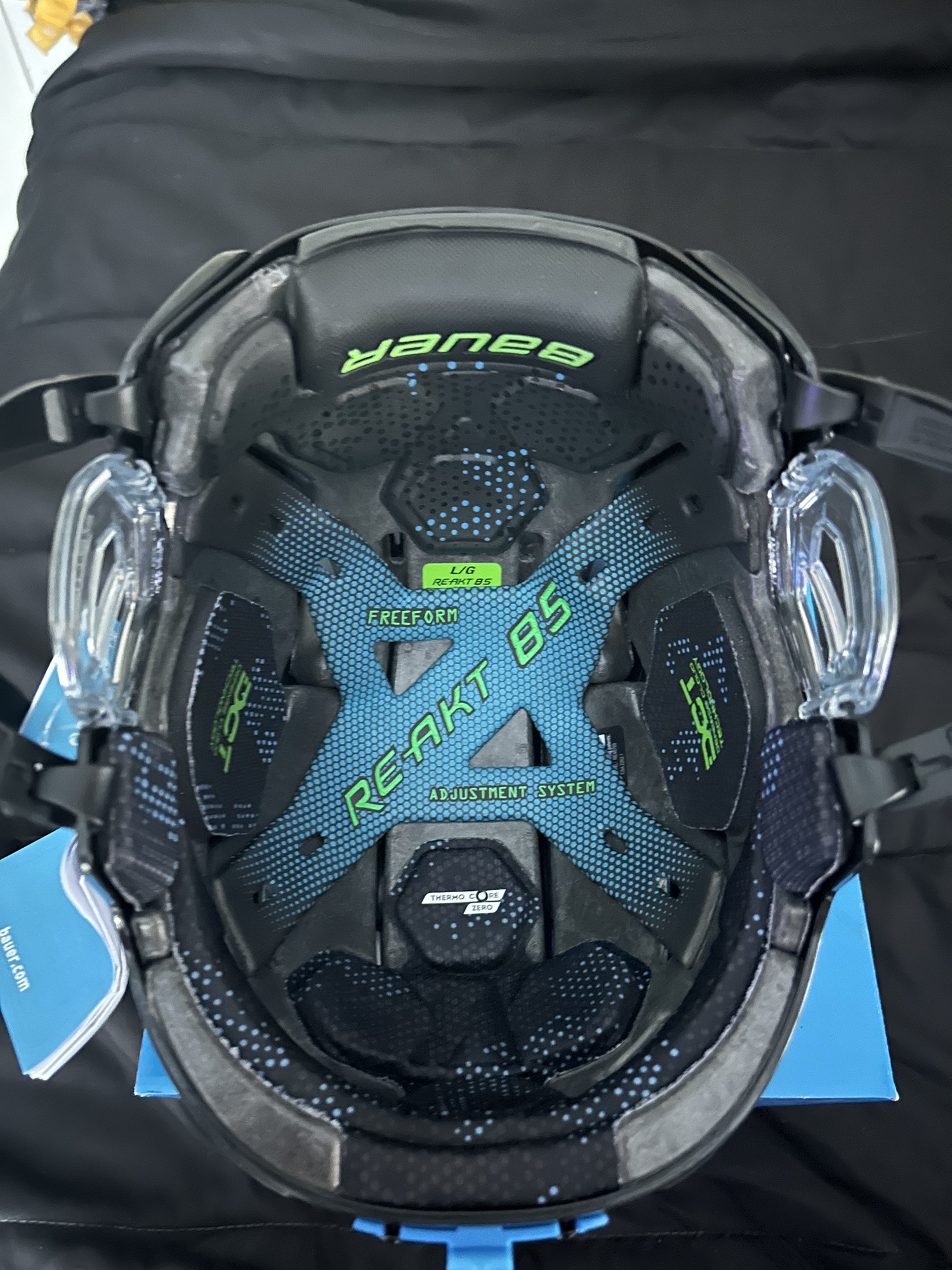 New Large Bauer Re-Akt 85 Helmet | SidelineSwap