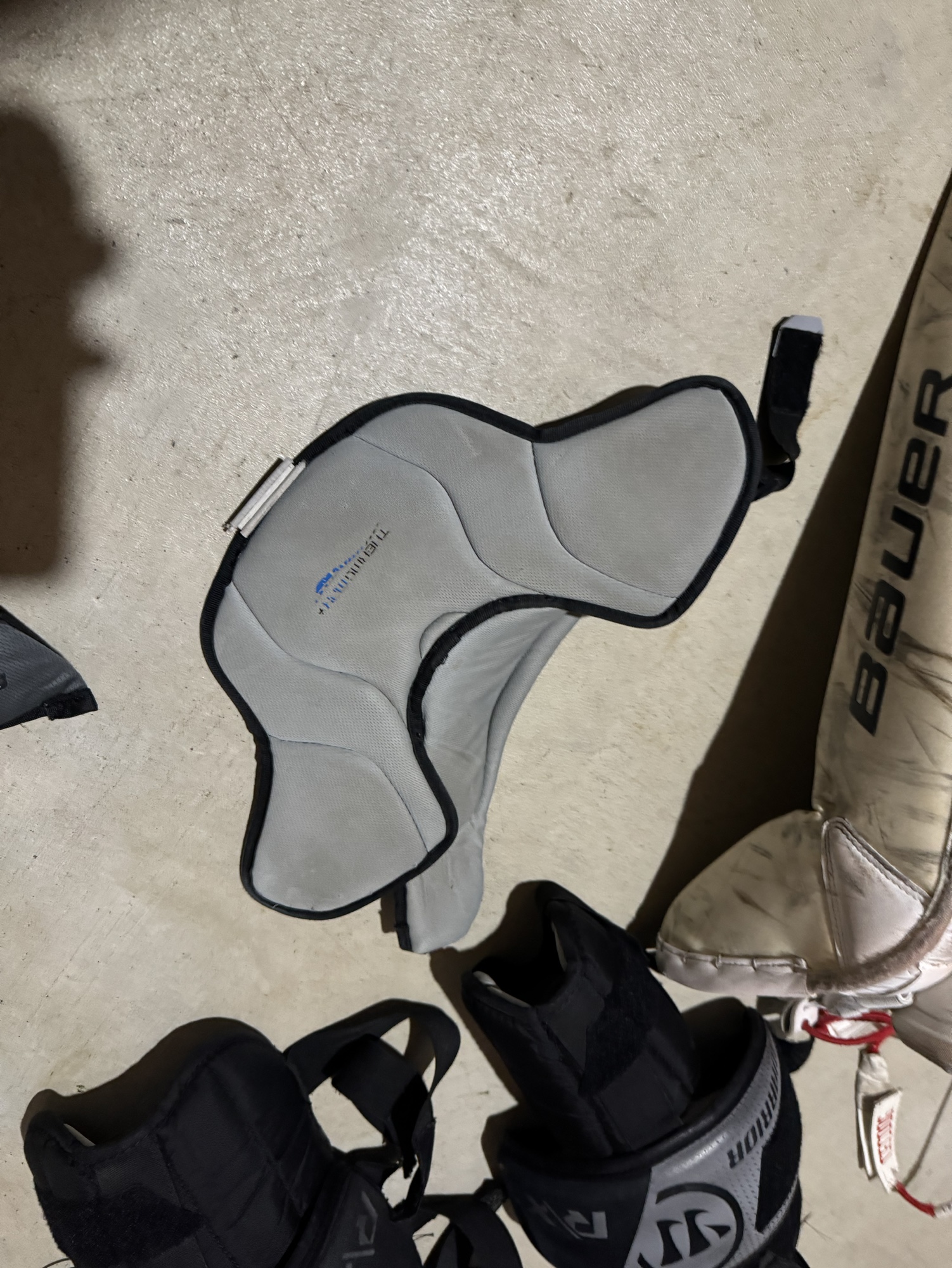 Used Bauer Supreme Neck Guard | SidelineSwap