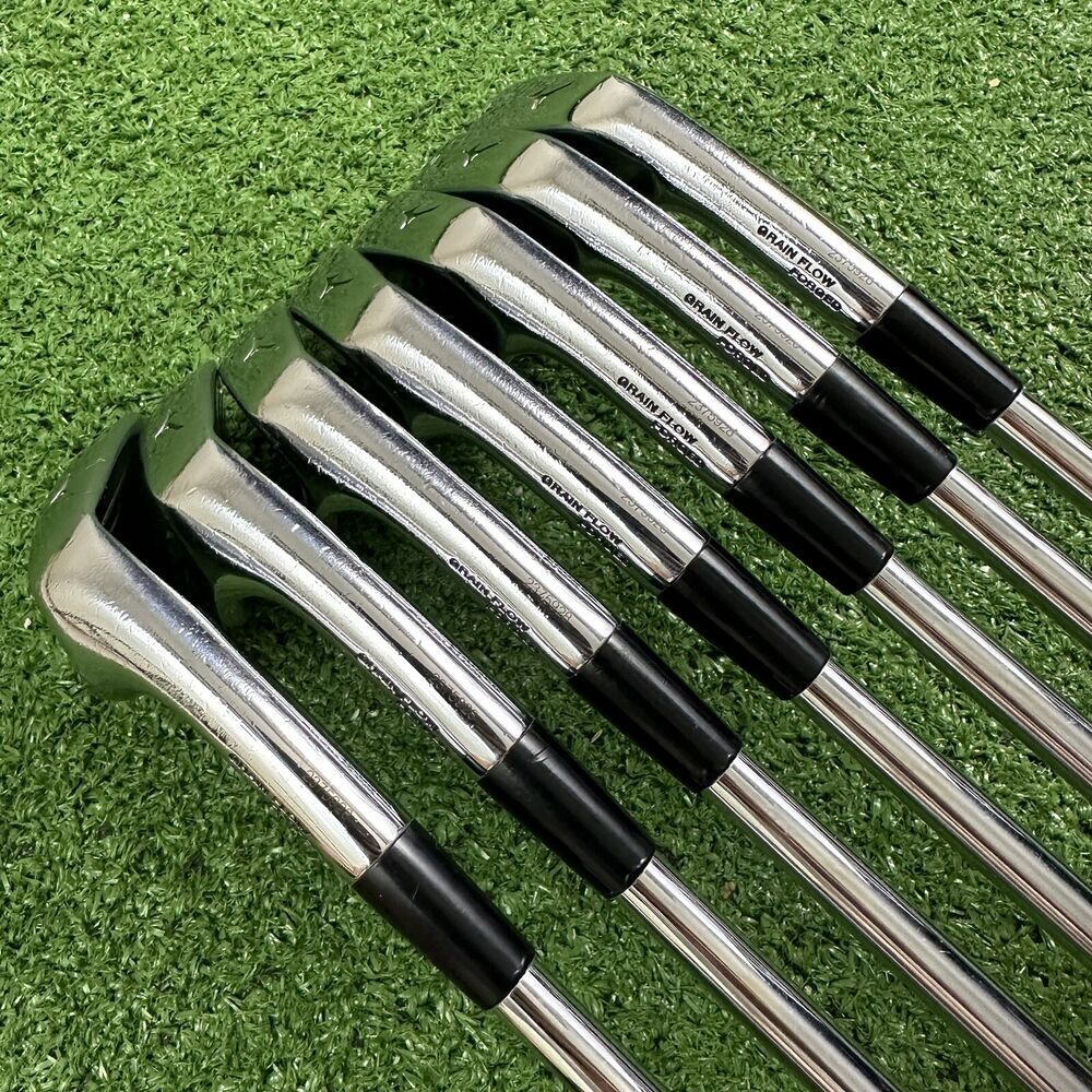Mizuno MP 68 Forged Iron Set 4-PW Dynamic Gold Sensicore S300 Stiff ...