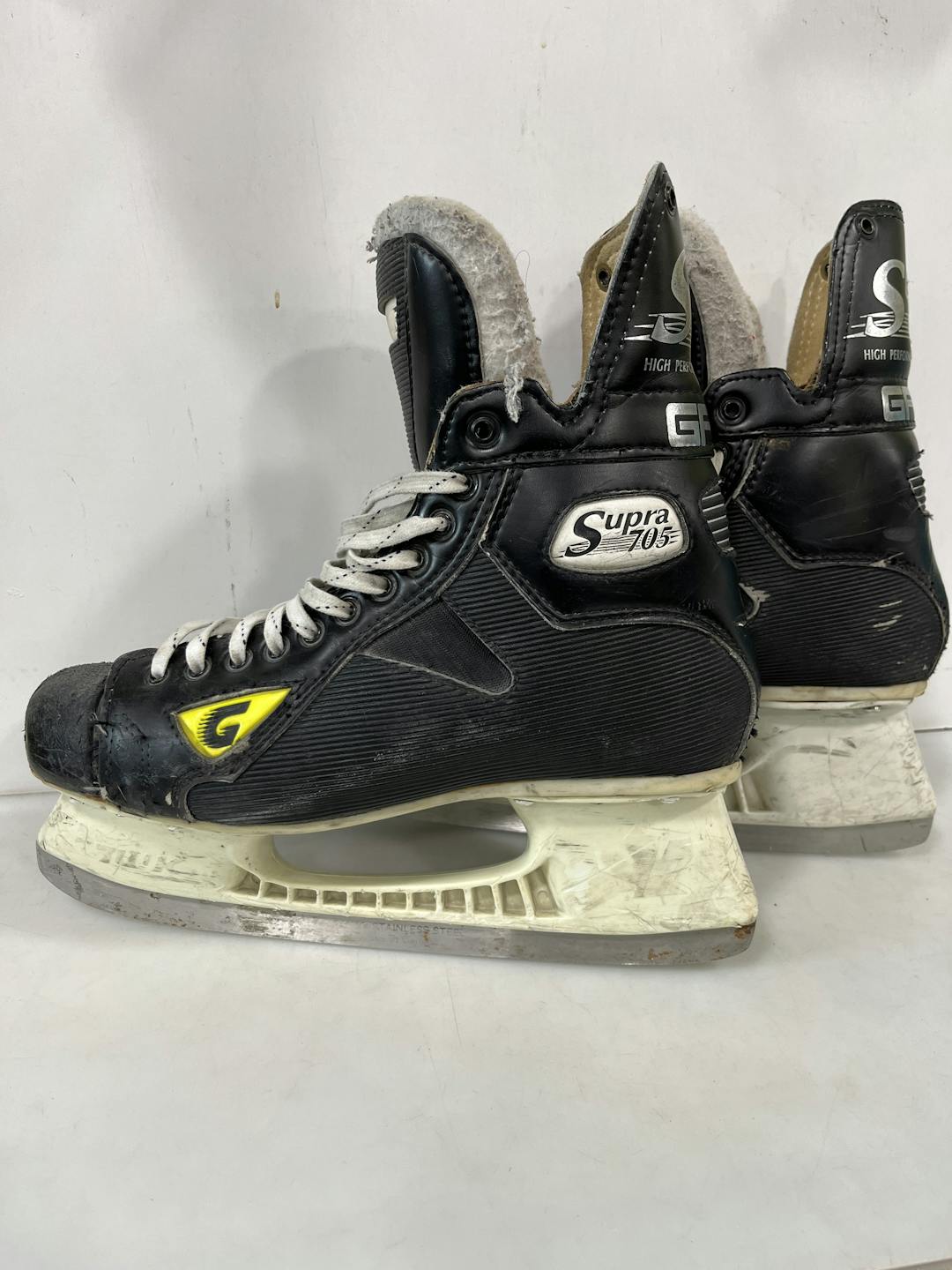 Used Graf Supra 705 Senior 10.5 Ice Hockey Skates | SidelineSwap