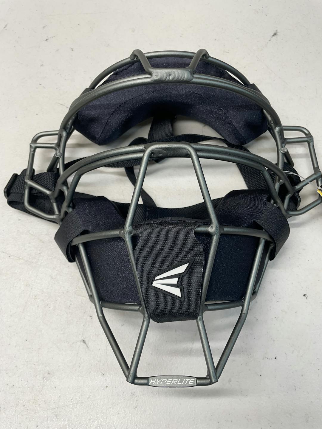 NEW Easton Hyperlite Catch Mask One Size Catcher's Equipment | SidelineSwap