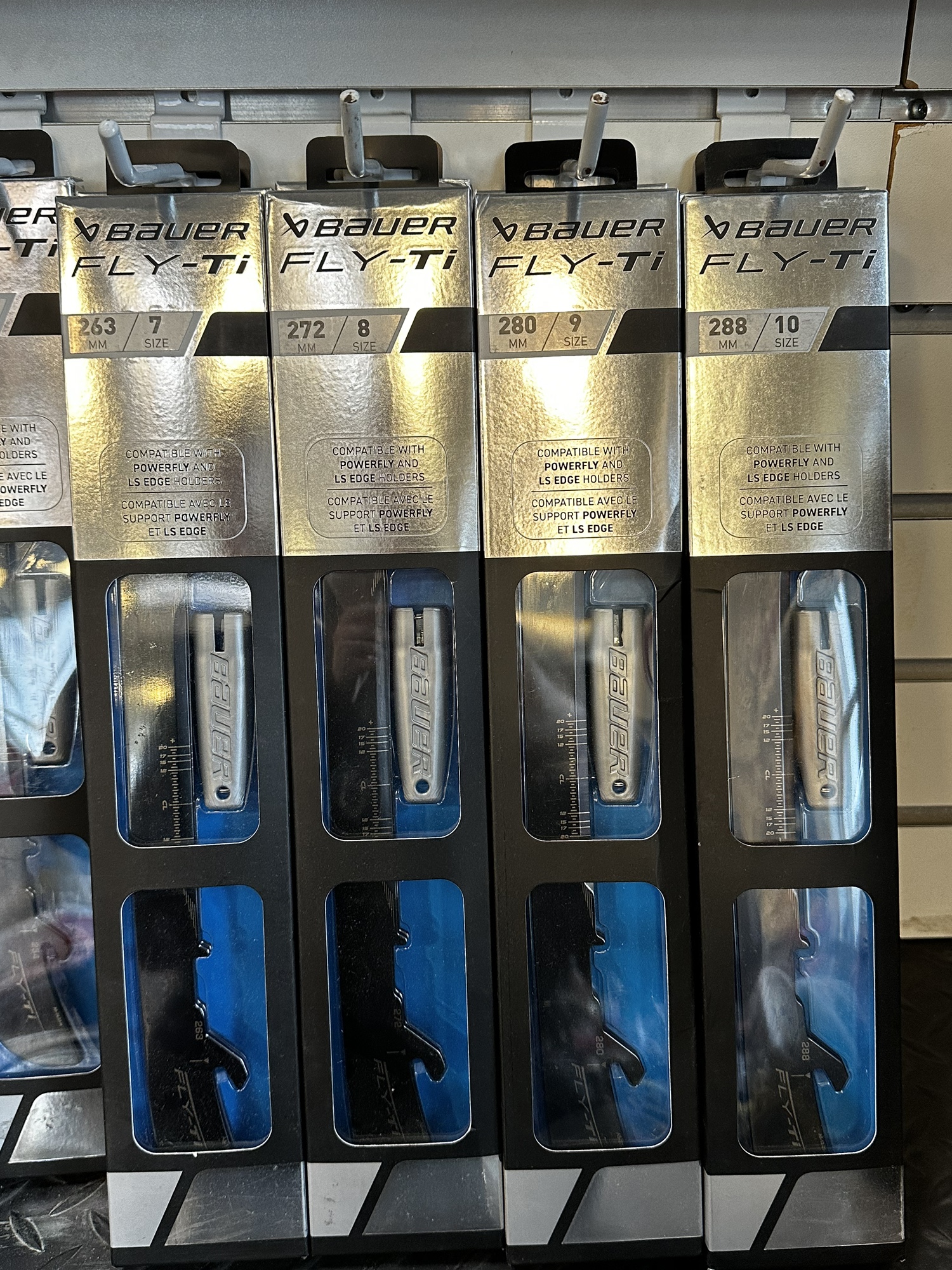 New Bauer Fly-Ti 230mm-288mm | SidelineSwap