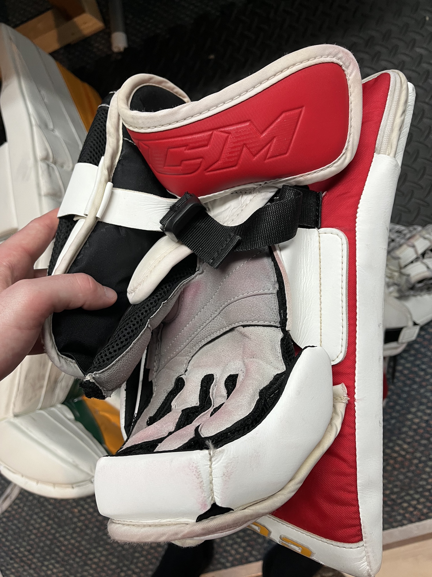 Custom Pro Stock CCM Eflex ALL OUT Goalie Set | SidelineSwap