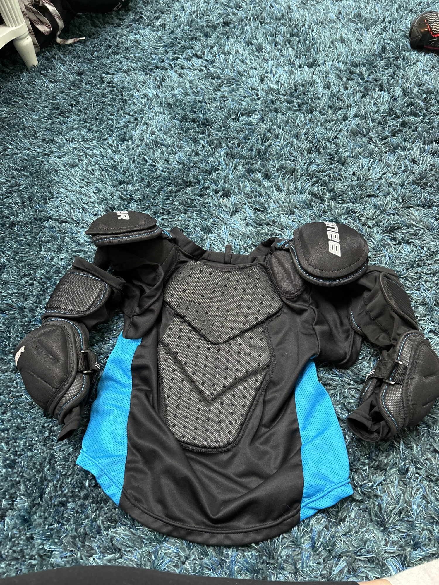 New Large Bauer Shoulder Pads And Elbow Pads | SidelineSwap