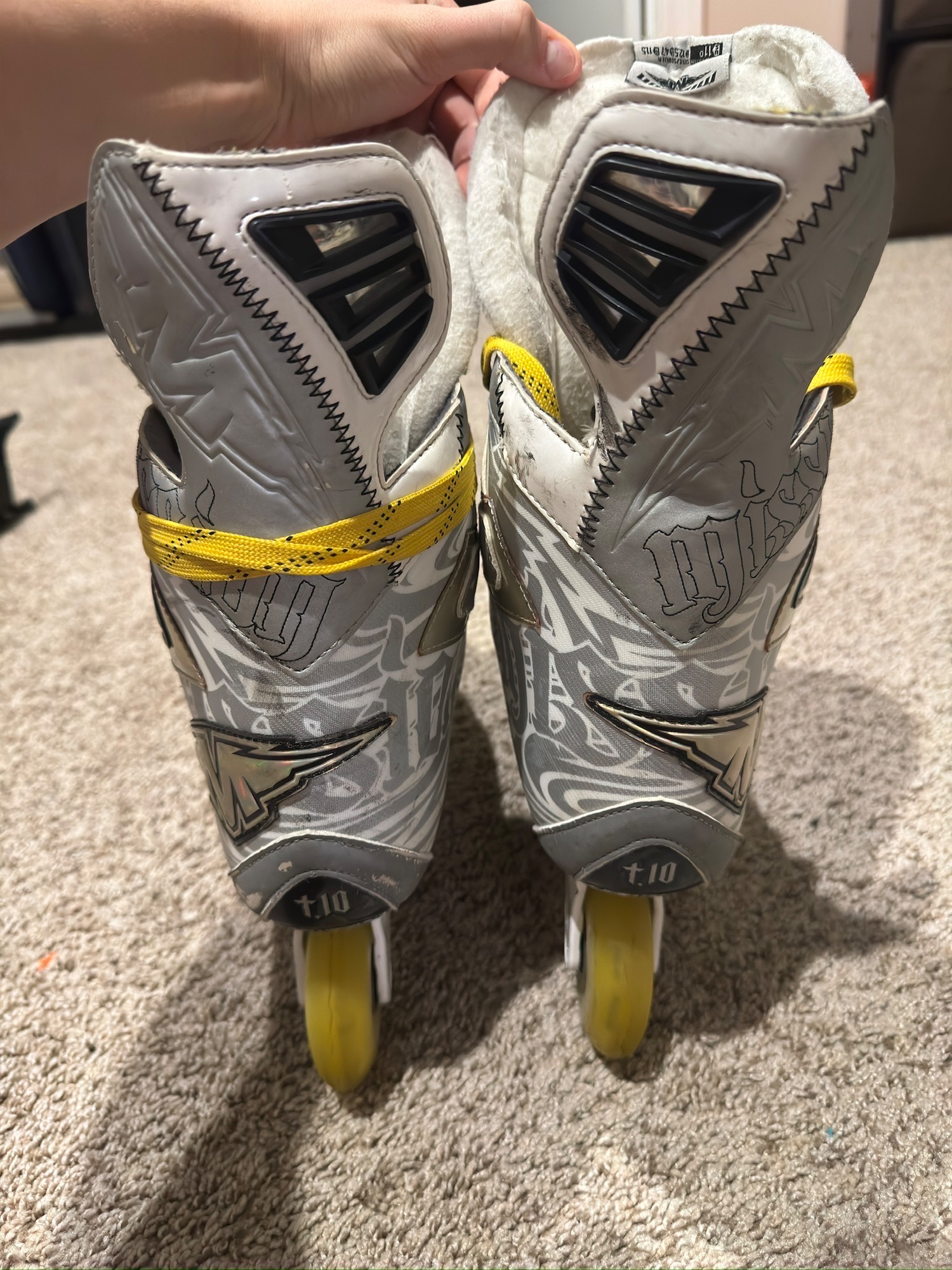 Mission Axiom T10 Size 11 | SidelineSwap