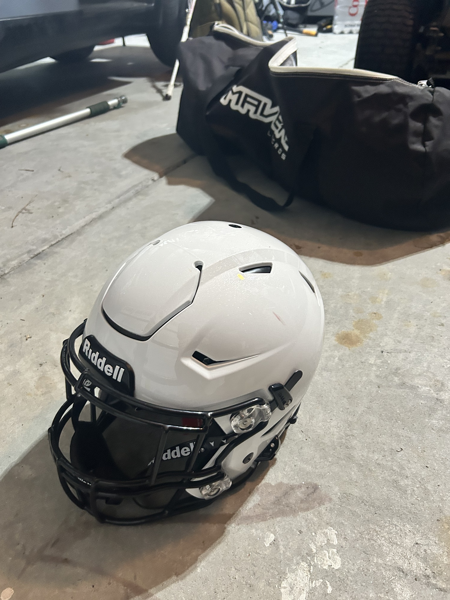 BRAND NEW Large Riddell SpeedFlex Helmet | SidelineSwap