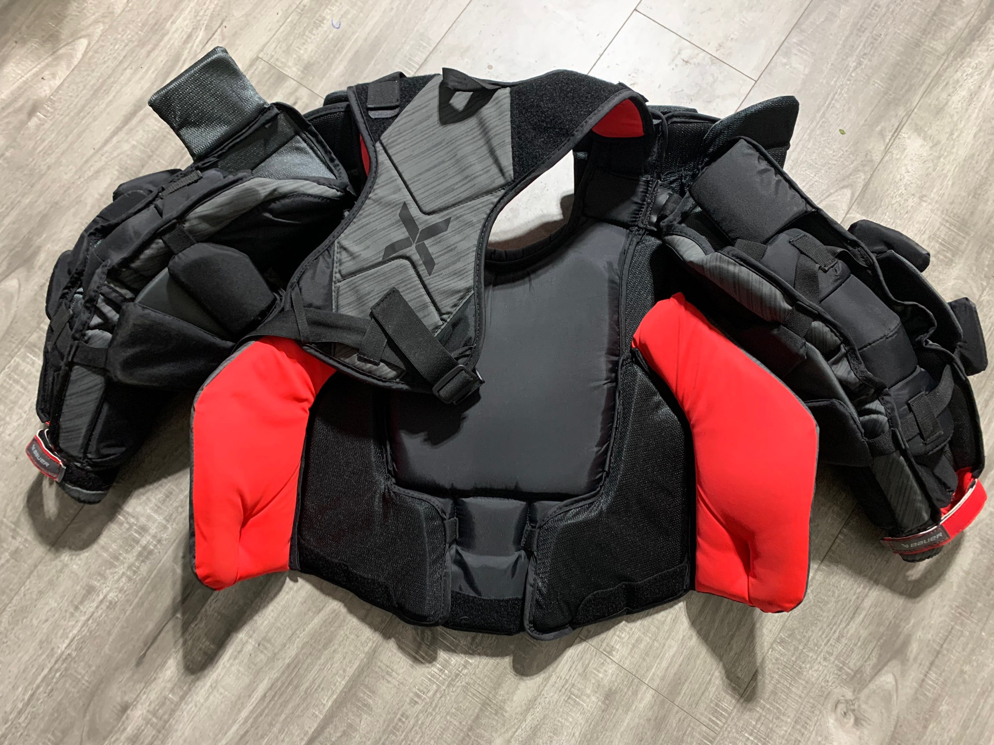 LIKE NEW Used Medium Bauer Bauer Vapor HyperLite 2 Senior Chest & Arm ...