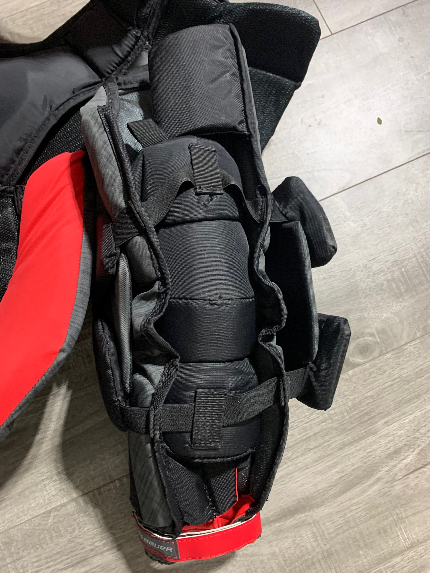 LIKE NEW Used Medium Bauer Bauer Vapor HyperLite 2 Senior Chest & Arm ...