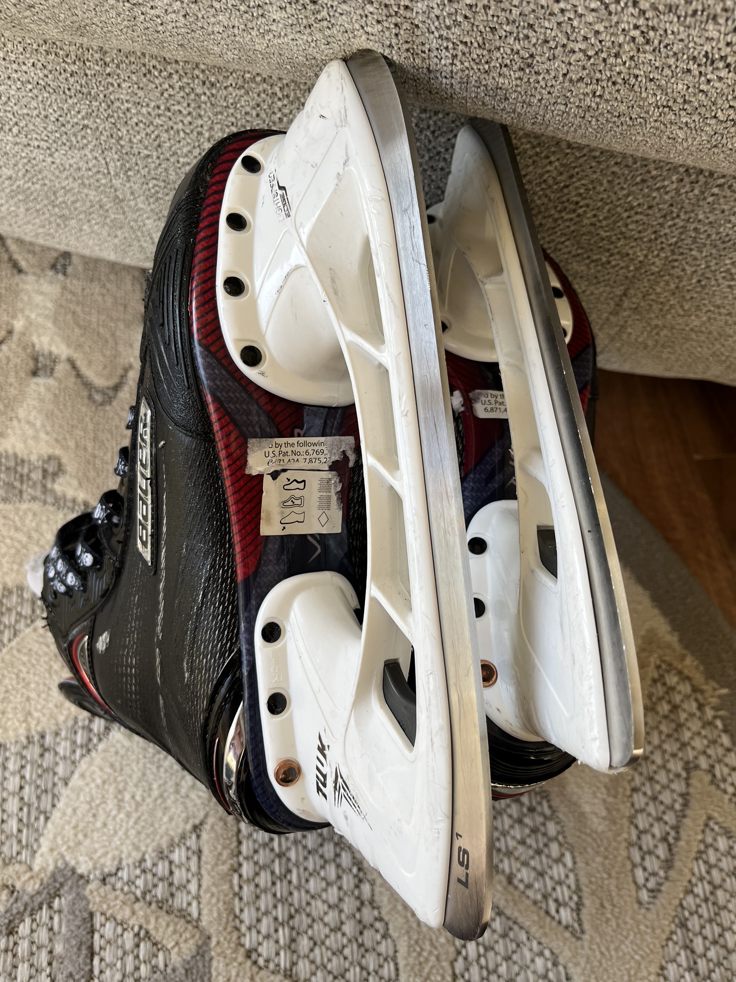 Used Bauer Extra Wide Width Size 5 Vapor X700 Hockey Skates | SidelineSwap