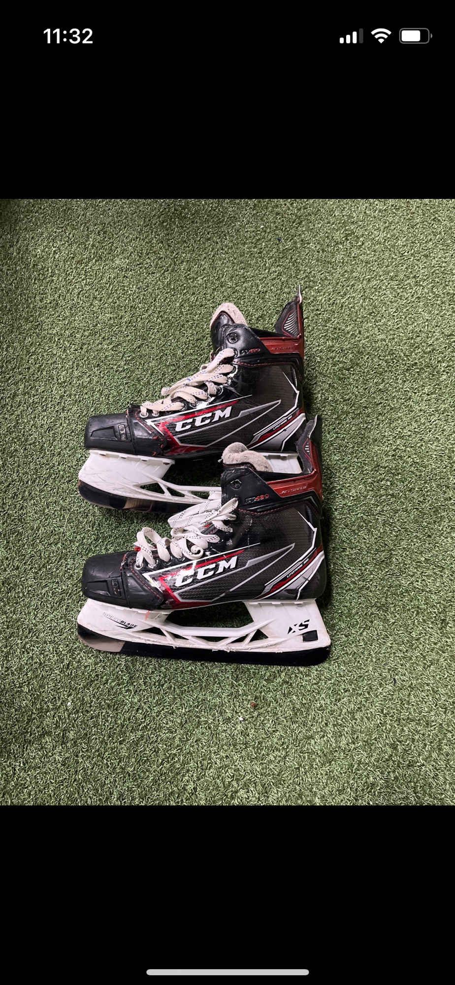 Used Senior CCM Regular Width 10 JetSpeed FT490 Hockey Skates ...