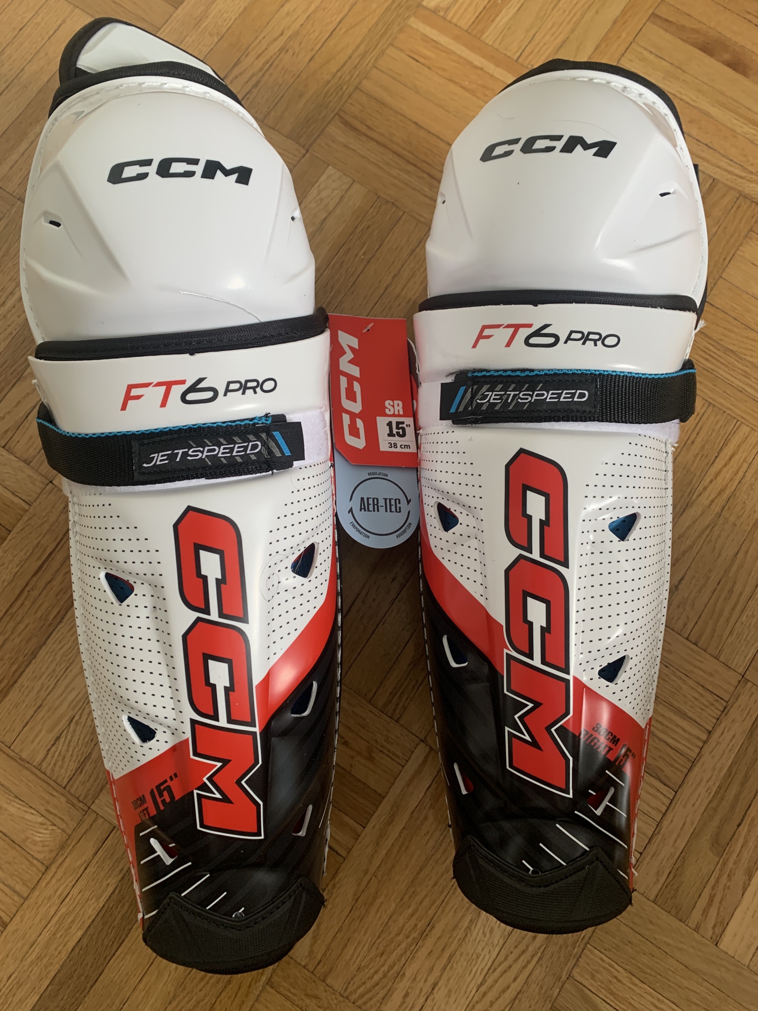 New Senior CCM 15" Jetspeed FT6 Pro Shin Pads | SidelineSwap