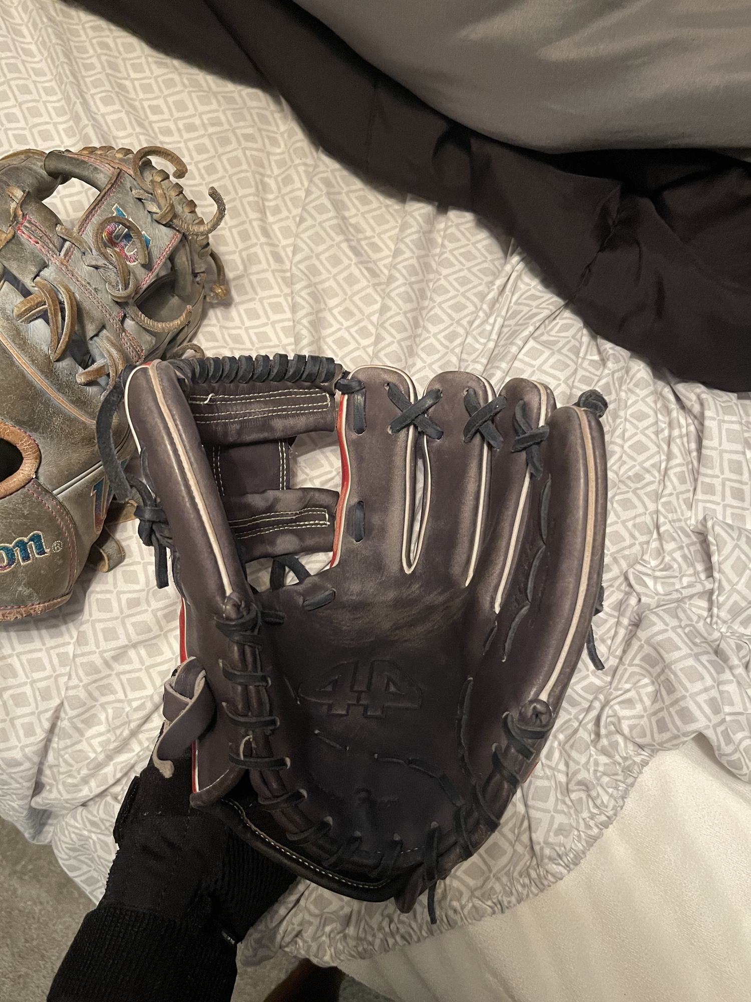 Used 2023 Infield 11.25" Signature Series Baseball Glove | SidelineSwap