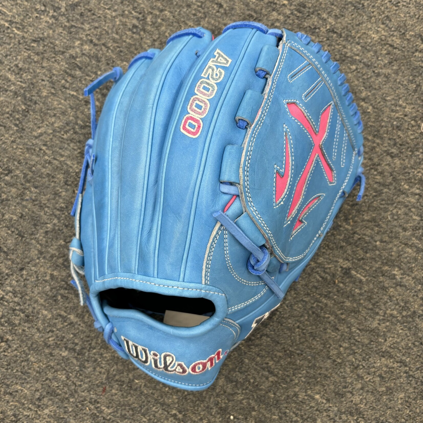 New Wilson A2000 May 2024 Glove of the Month (GOTM) B23 Sky Blue ...
