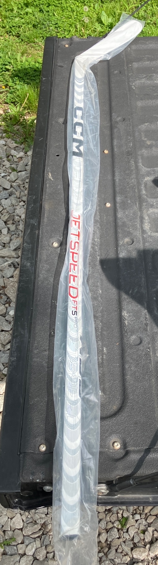 CCM Jetspeed FT5 Pro (White) hockey stick - Right | SidelineSwap