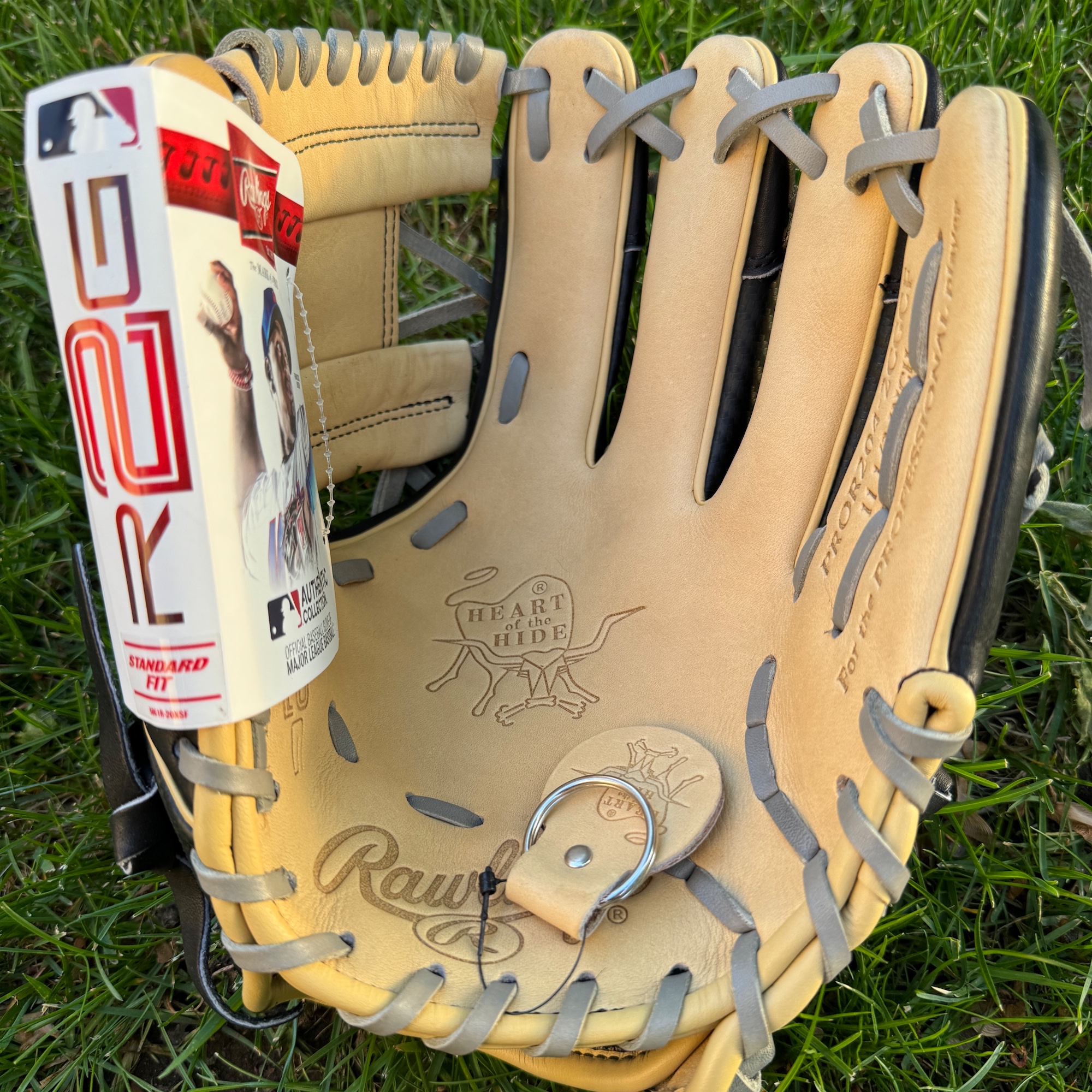 Rawlings Heart of the Hide R2G 11.5” RHT Infield Baseball Glove PROR204-2CGCF | SidelineSwap