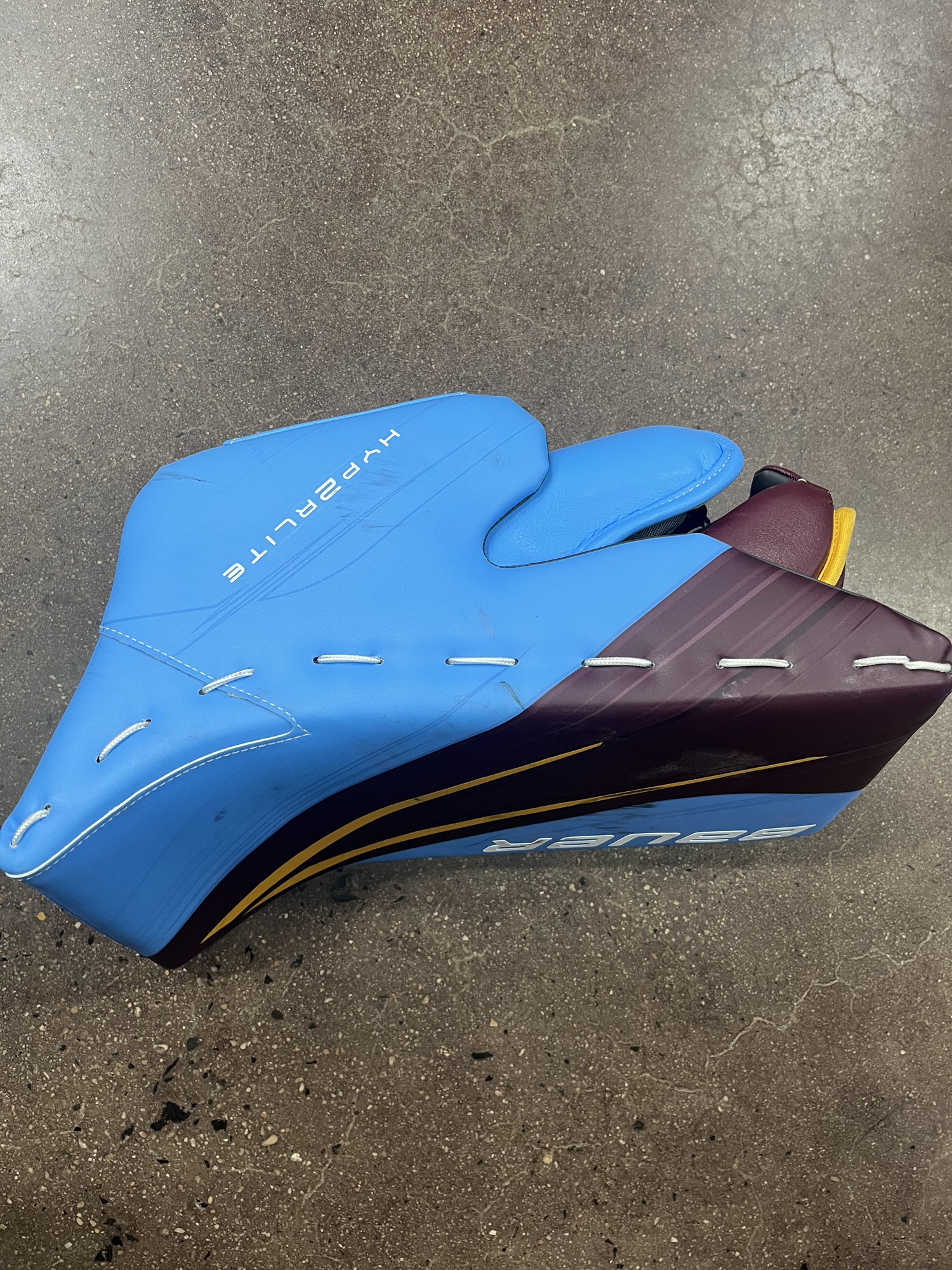 Used Bauer Regular Hyperlite 2 Goalie Full Set | SidelineSwap