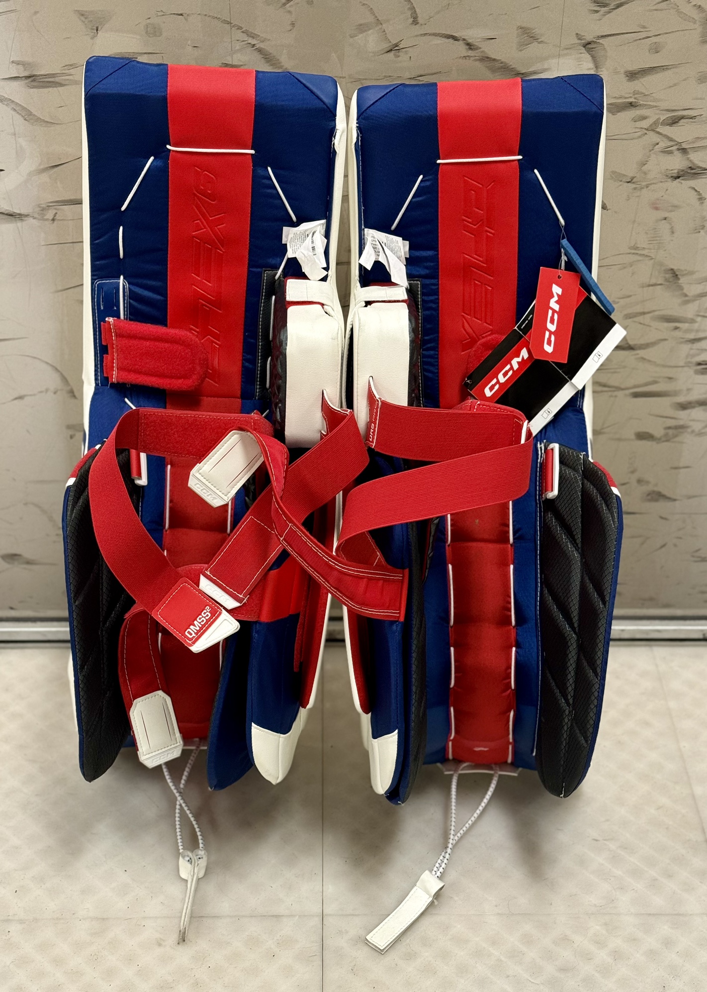 CCM EFlex 6 Goalie Set; Custom Sr. - 34+1 | SidelineSwap