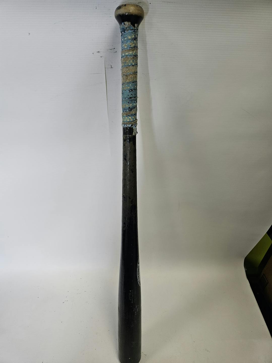 Used Baum 32" Wood Bats | SidelineSwap