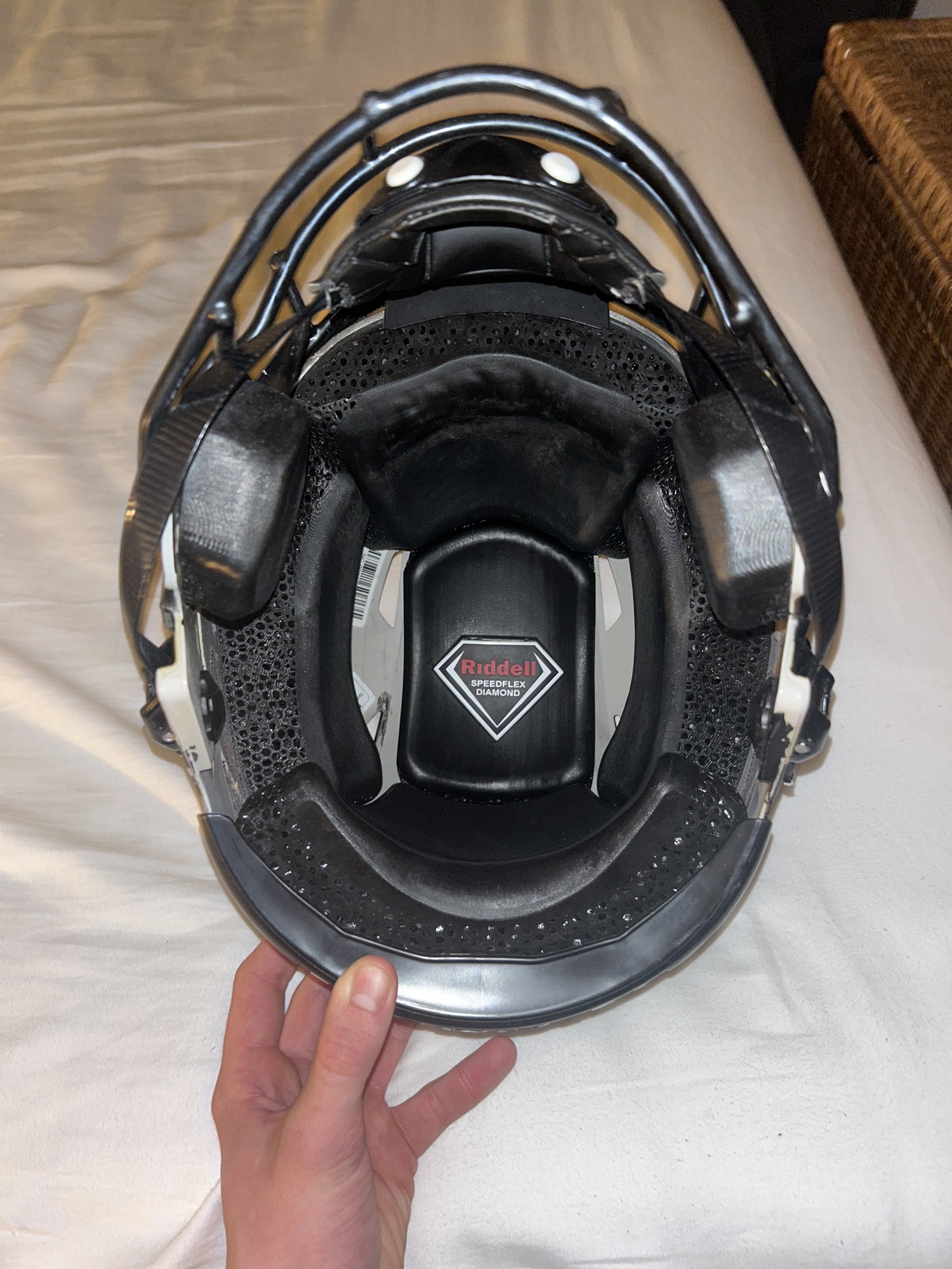 Used DIAMOND Large Matte Black Riddell SpeedFlex | SidelineSwap