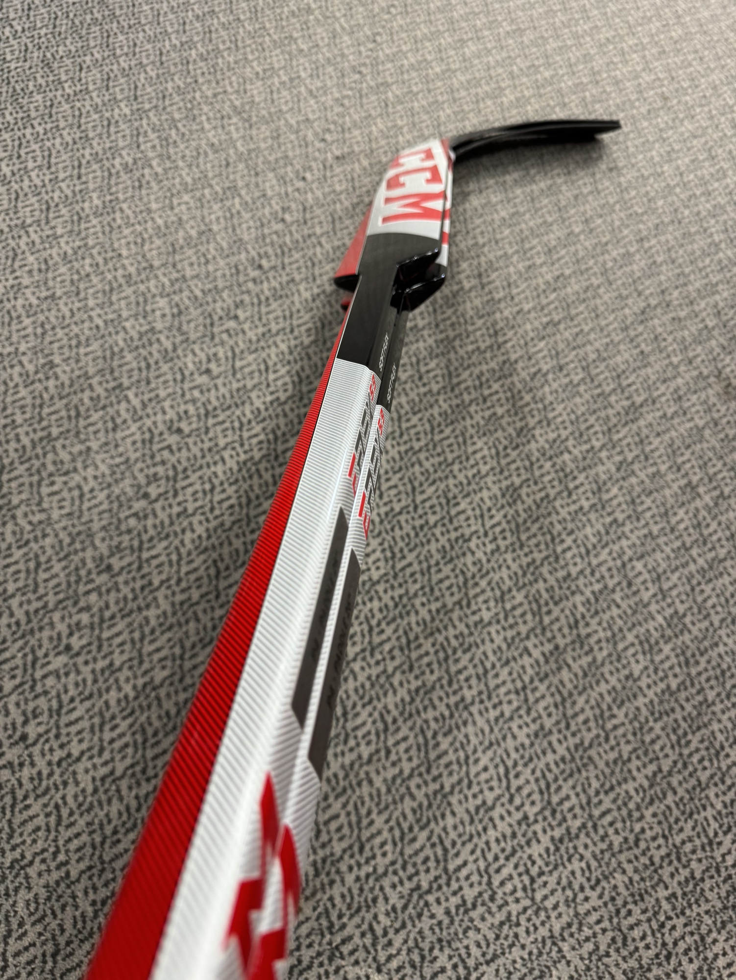 2-Pack CCM EFLEX 5.9 26” P4 curve goal sticks | SidelineSwap