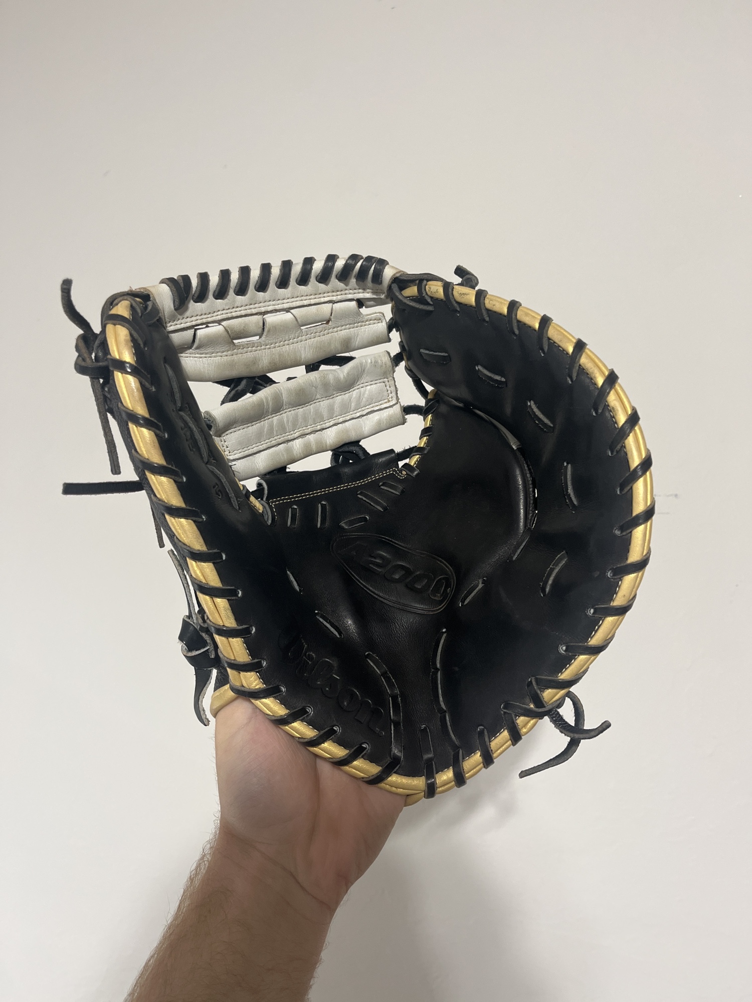 Wilson a2000 fp1b 12” first base mitt baseball glove | SidelineSwap