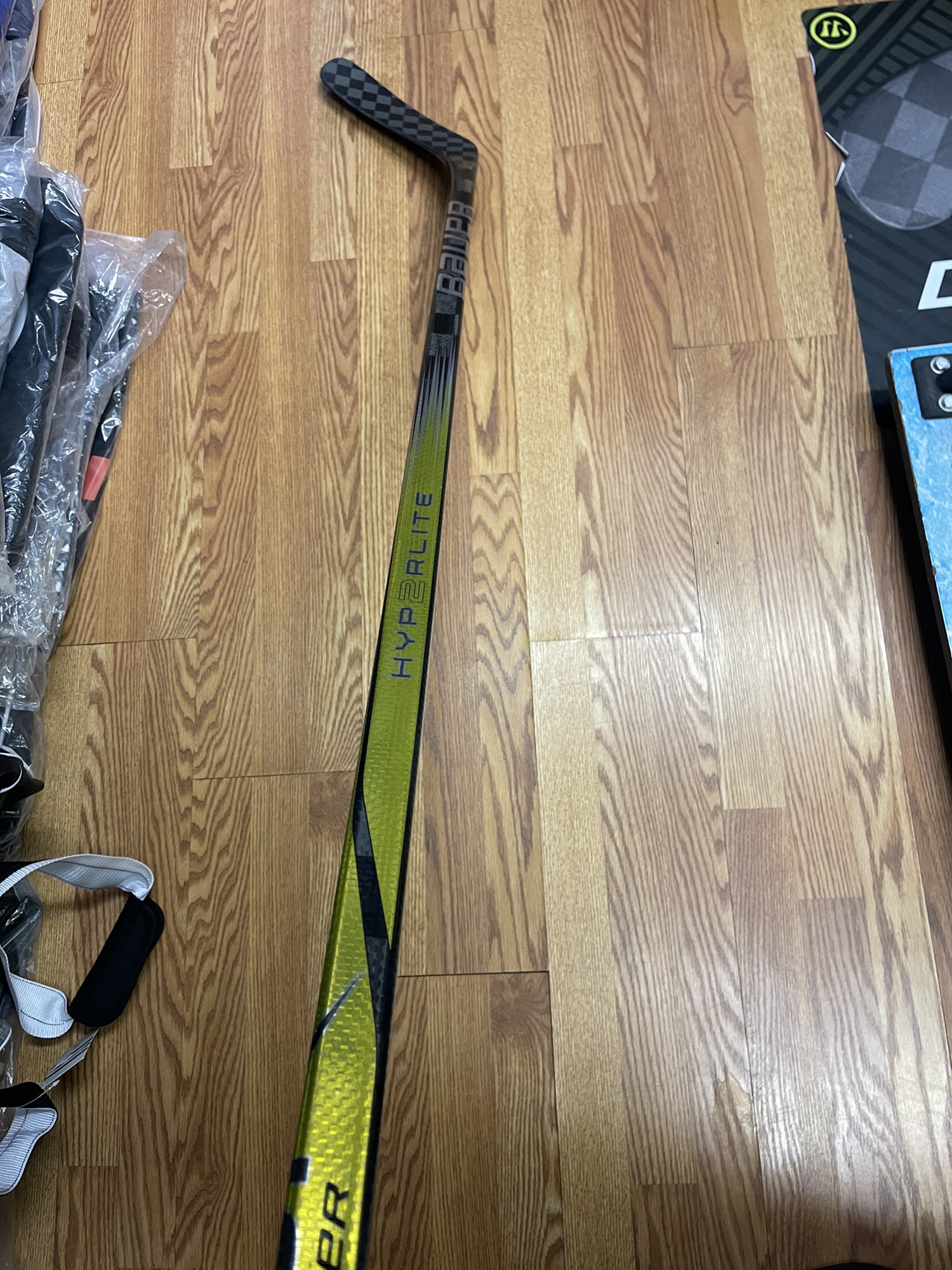 New Senior Bauer Left Hand P14 Vapor Hyperlite 2 Hockey Stick ...
