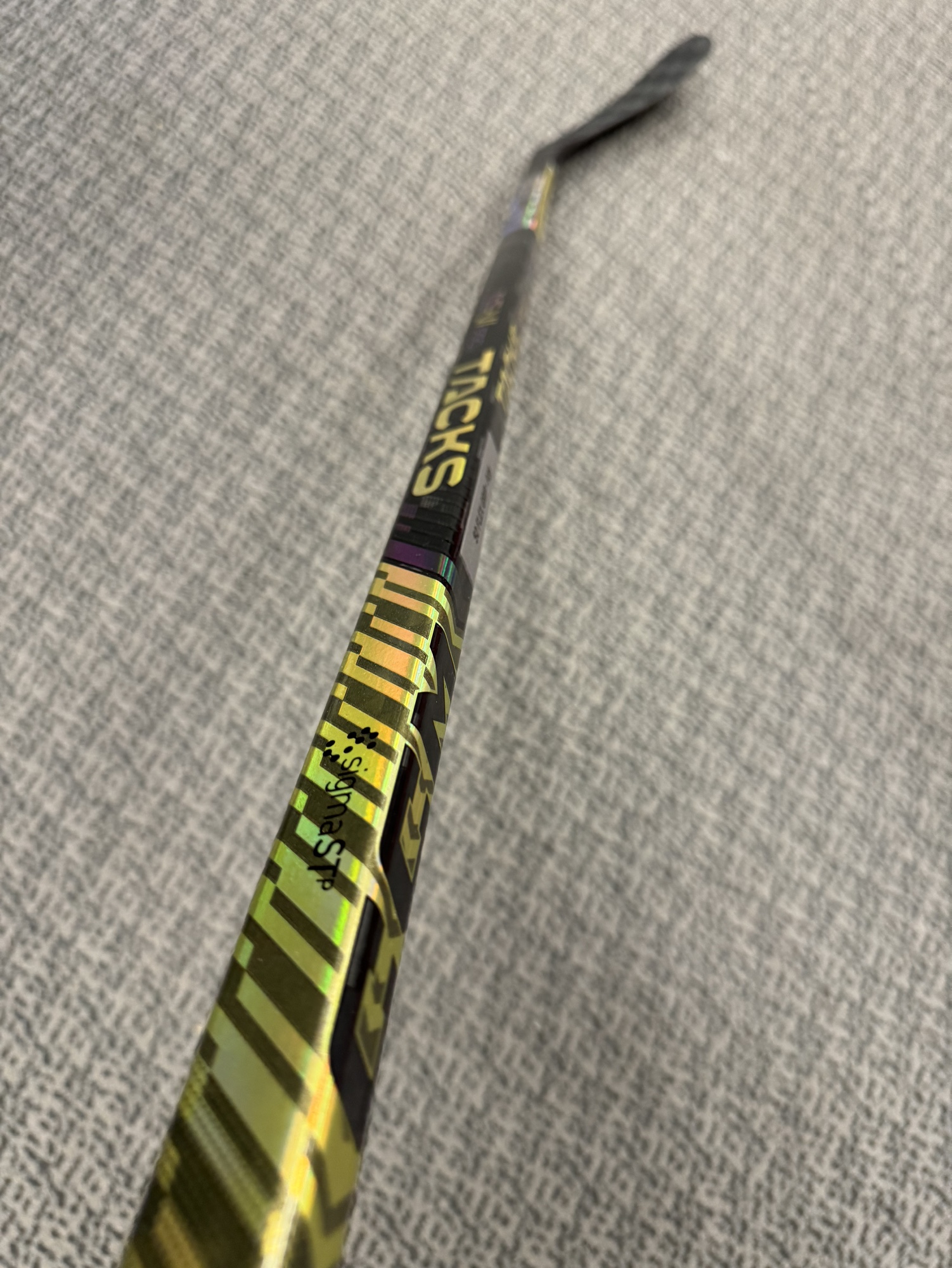 CCM AS-VI Pro 50 flex P28 curve right hand stick | SidelineSwap