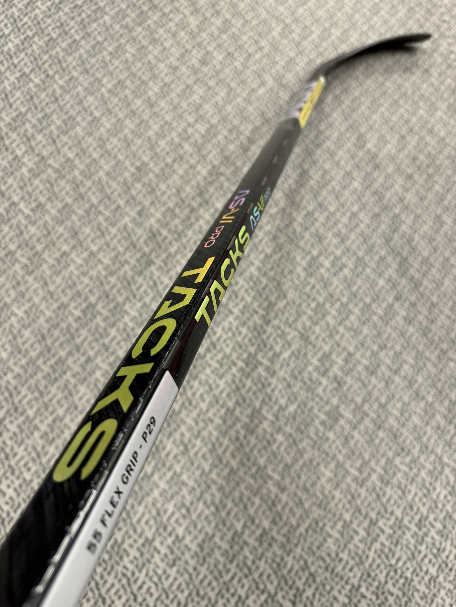 CCM AS-VI Pro 55 flex P29 curve left hand stick | SidelineSwap