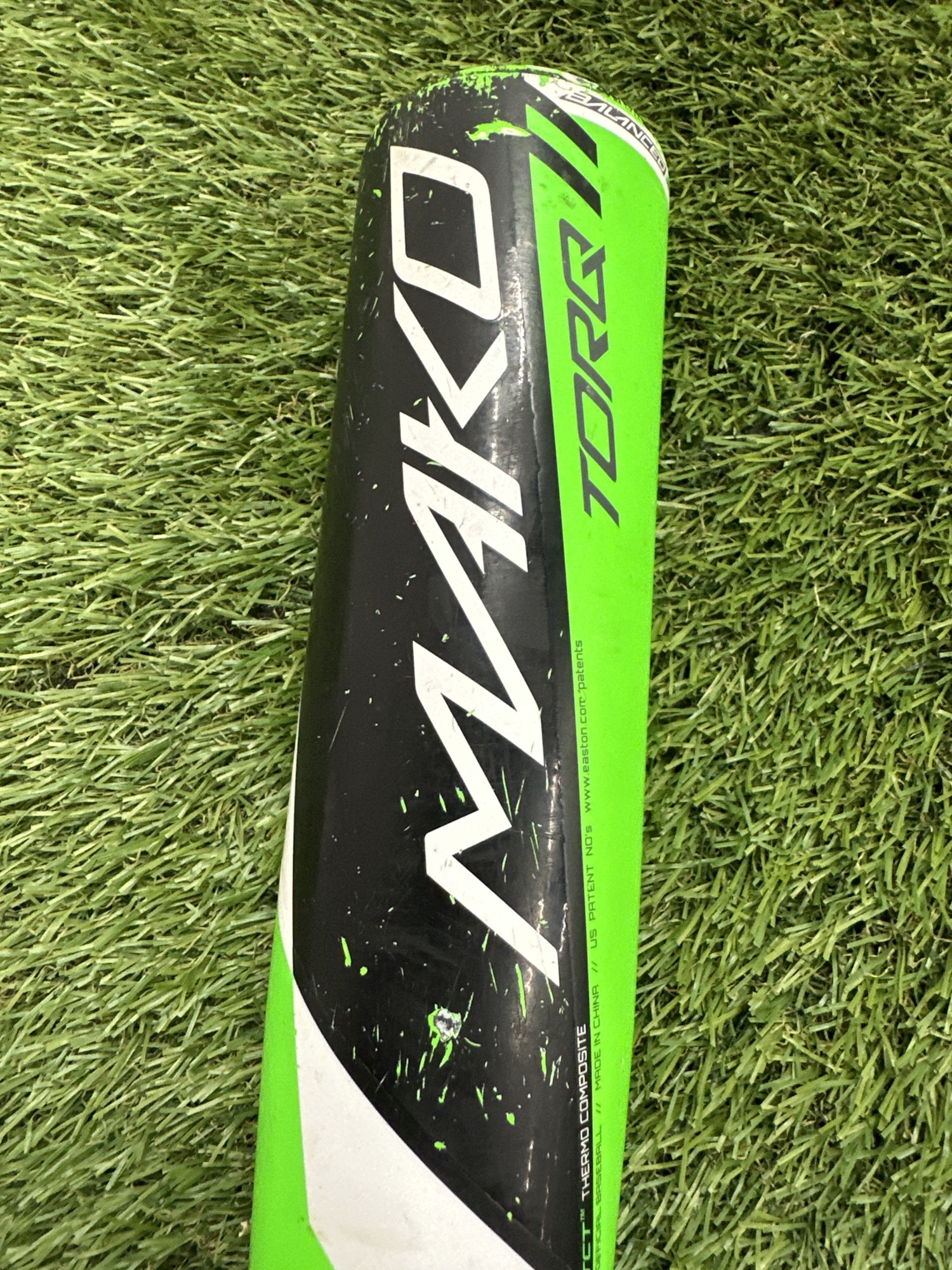 Used BBCOR Certified 2016 Easton Mako Torq Composite Bat (-3) 28 oz 31 ...