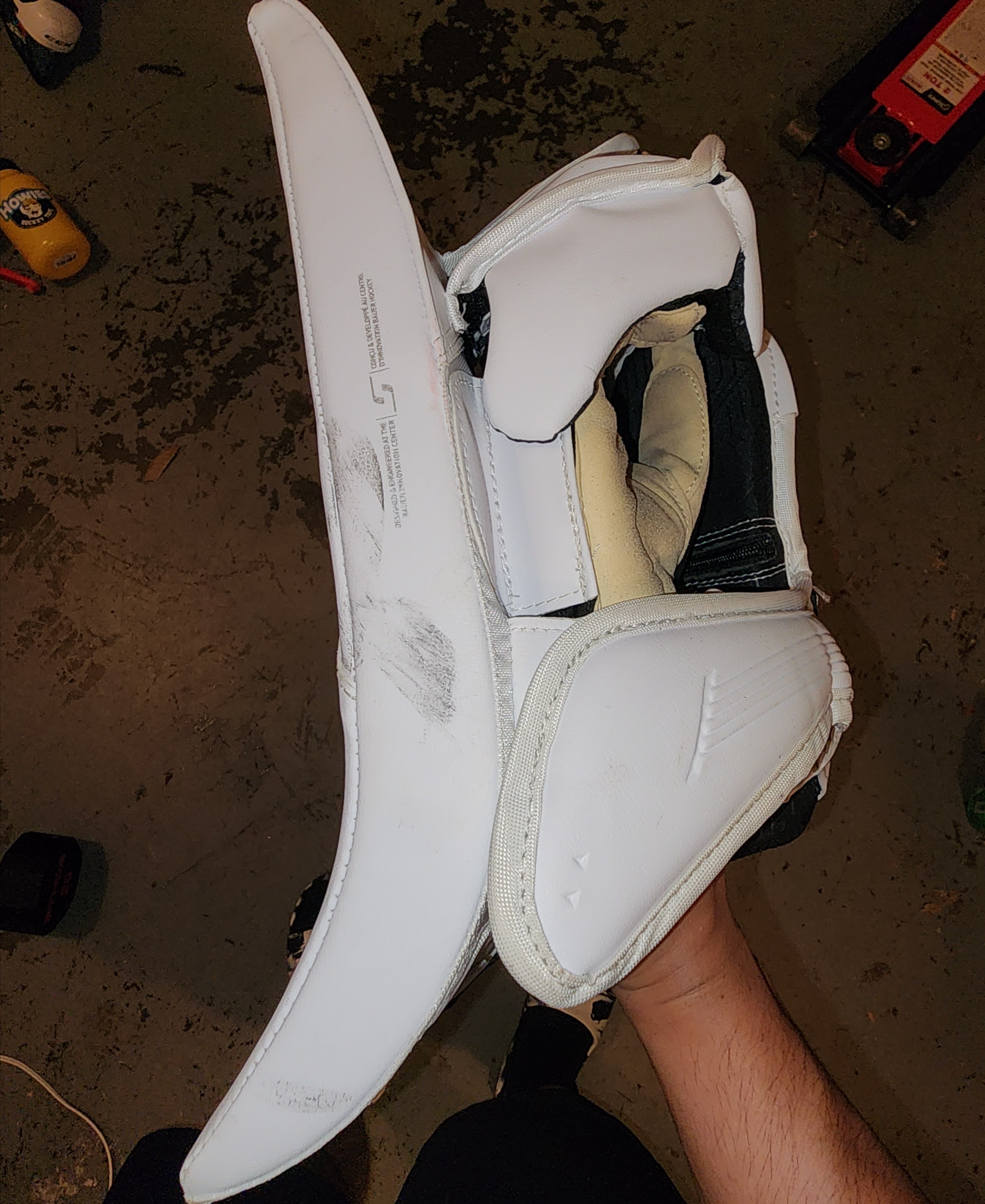 Used Bauer M5 Pro Catcher and Blocker Regular | SidelineSwap