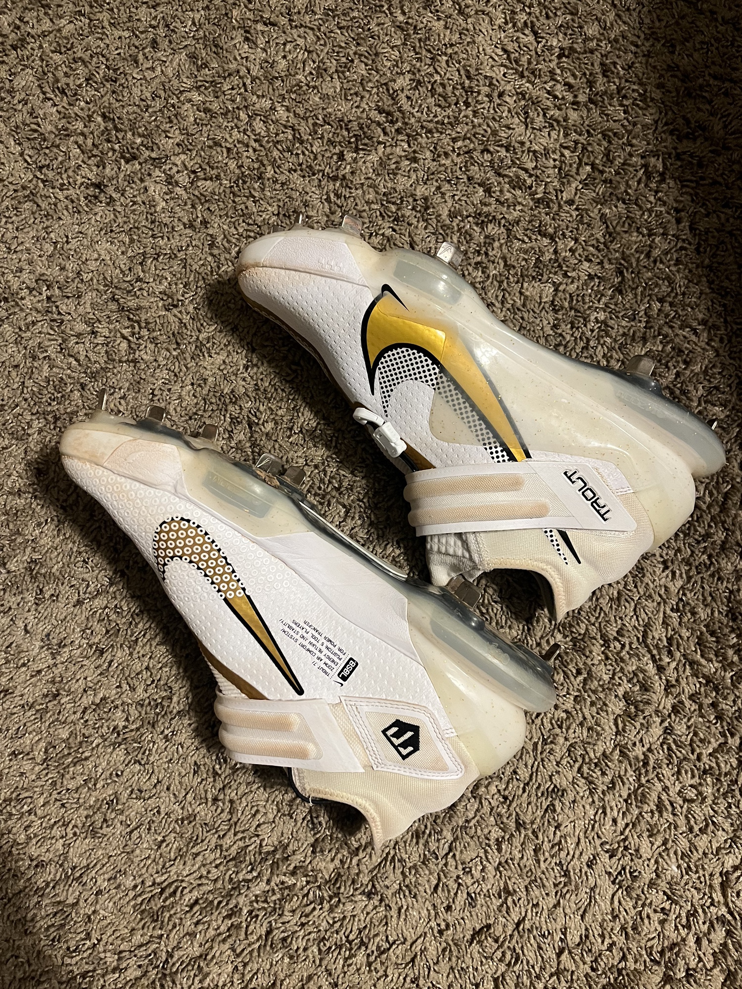 Trout High Top Metal cleats | SidelineSwap