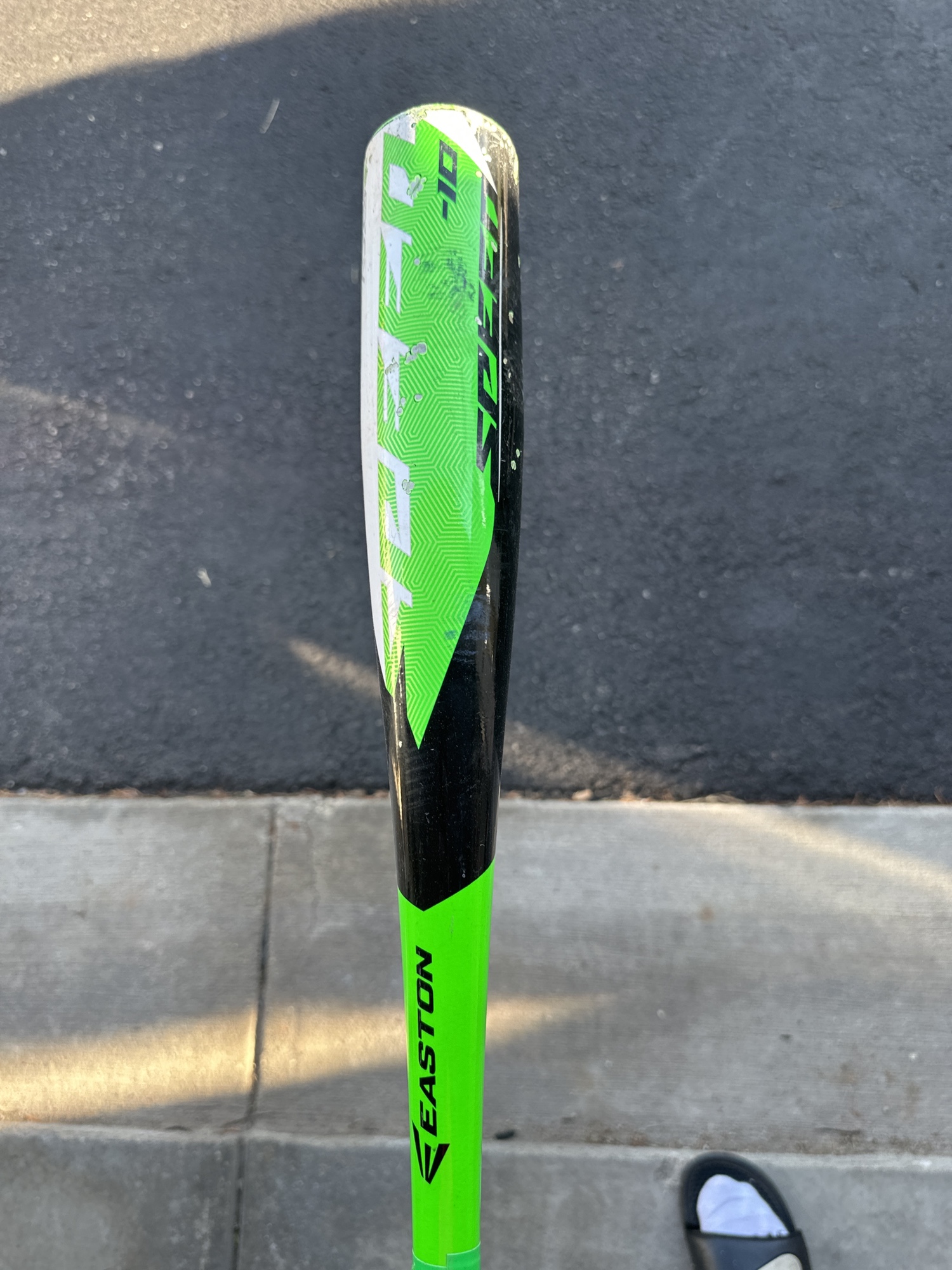 Used Easton USABat Certified Alloy 16 oz 26" Speed Bat | SidelineSwap