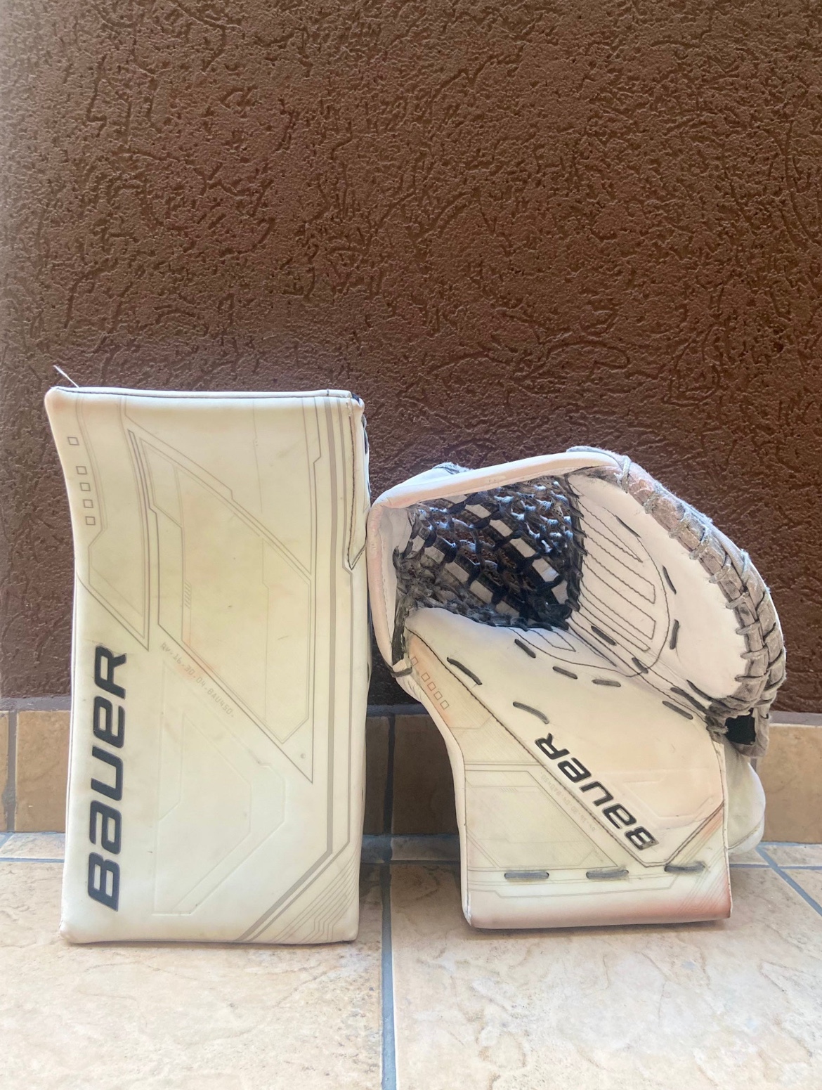 Used Bauer Regular Mach Goalie Full Set | SidelineSwap