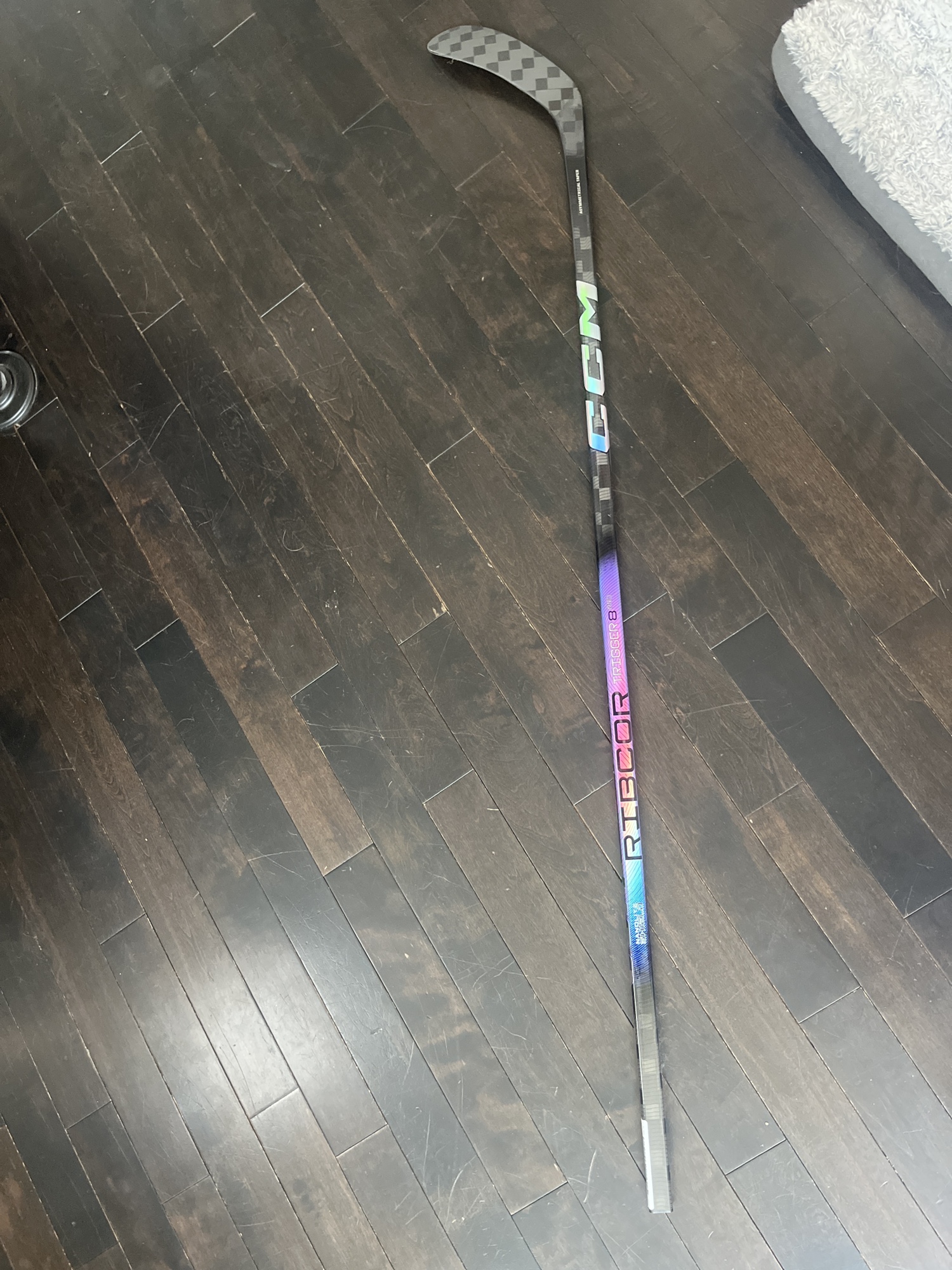 New Intermediate CCM Right Handed P28 Pro Stock RibCor Trigger 8 Pro ...