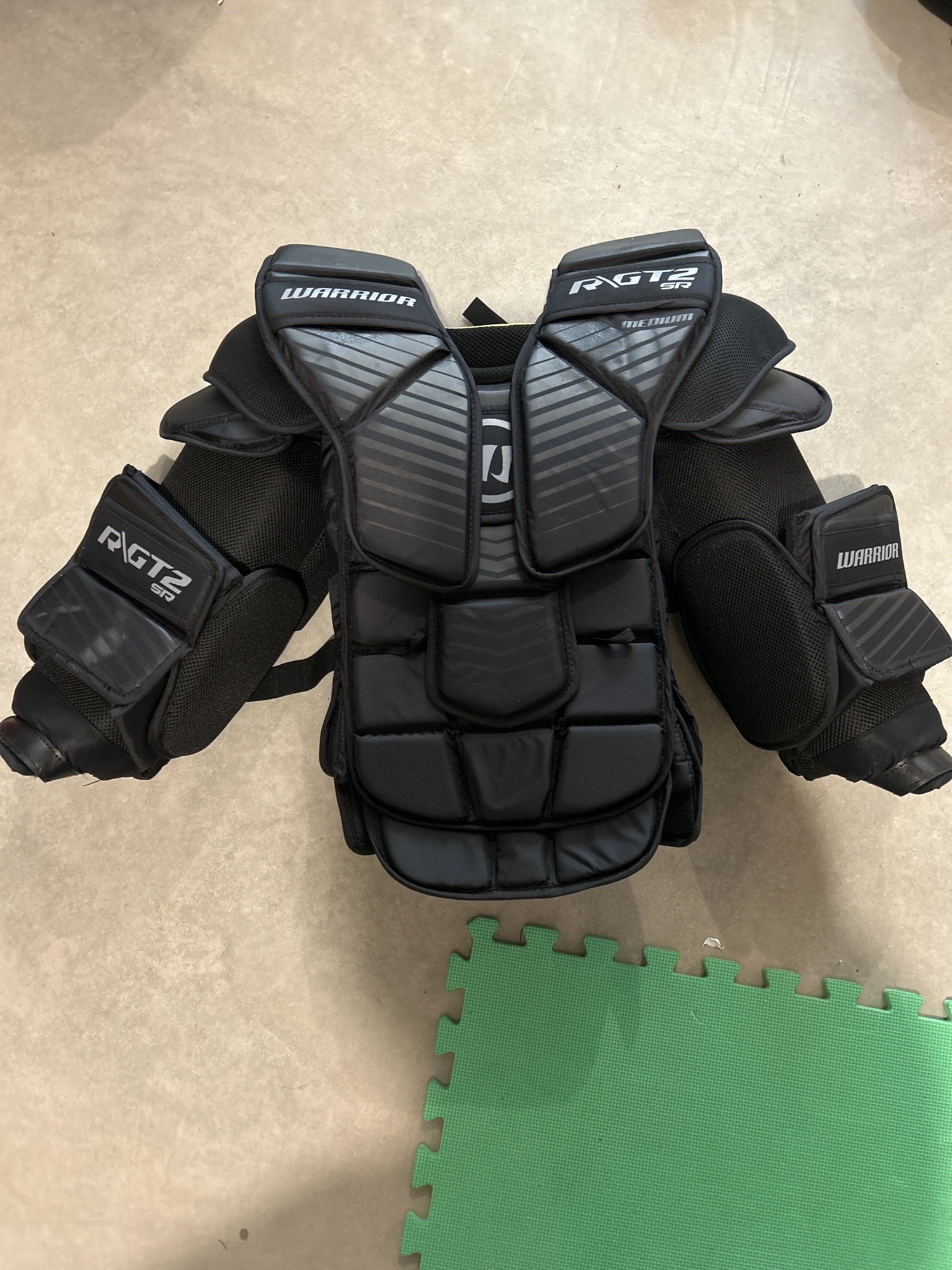 Warrior chest protector | SidelineSwap