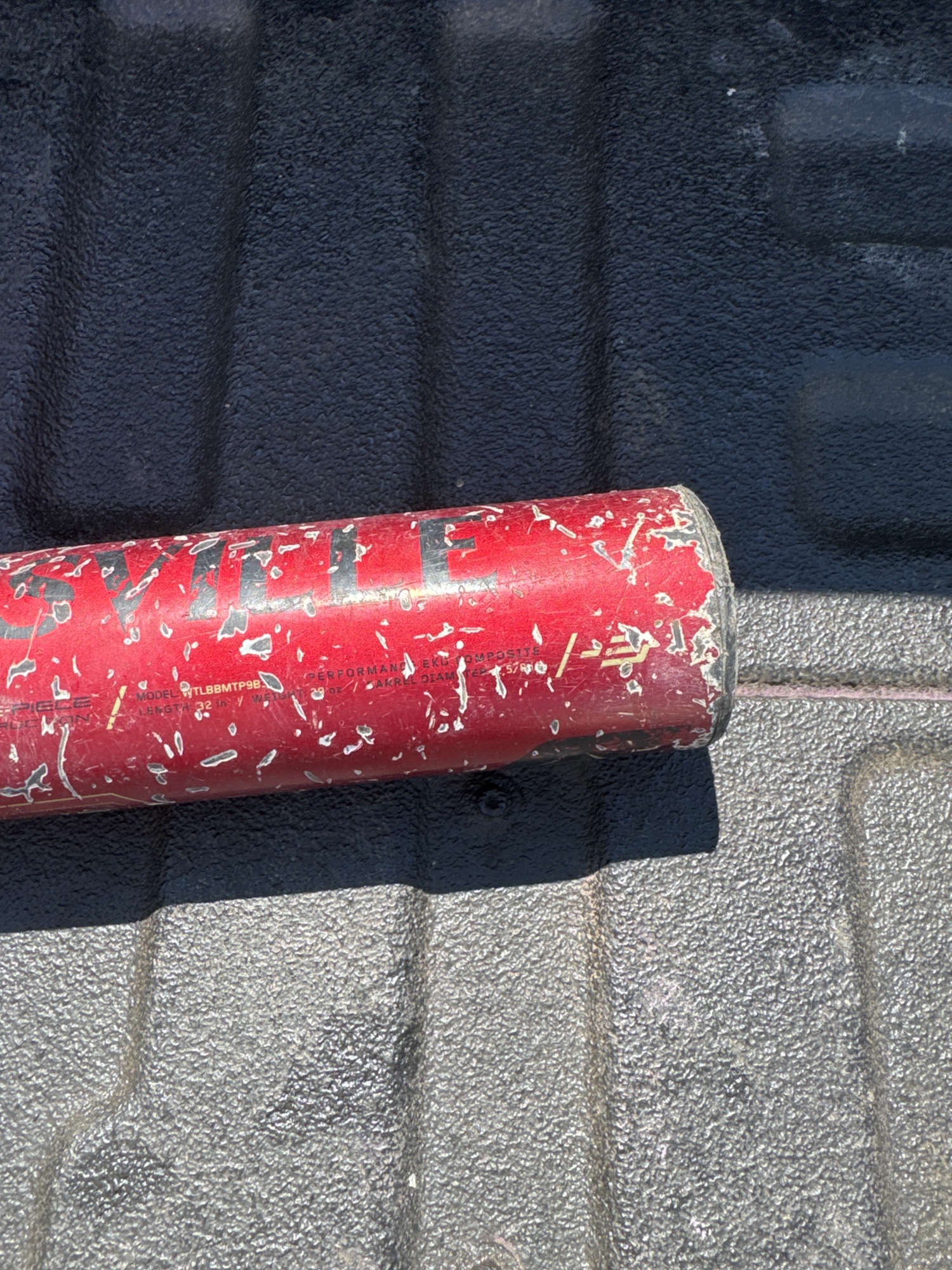 32 inch red meta | SidelineSwap