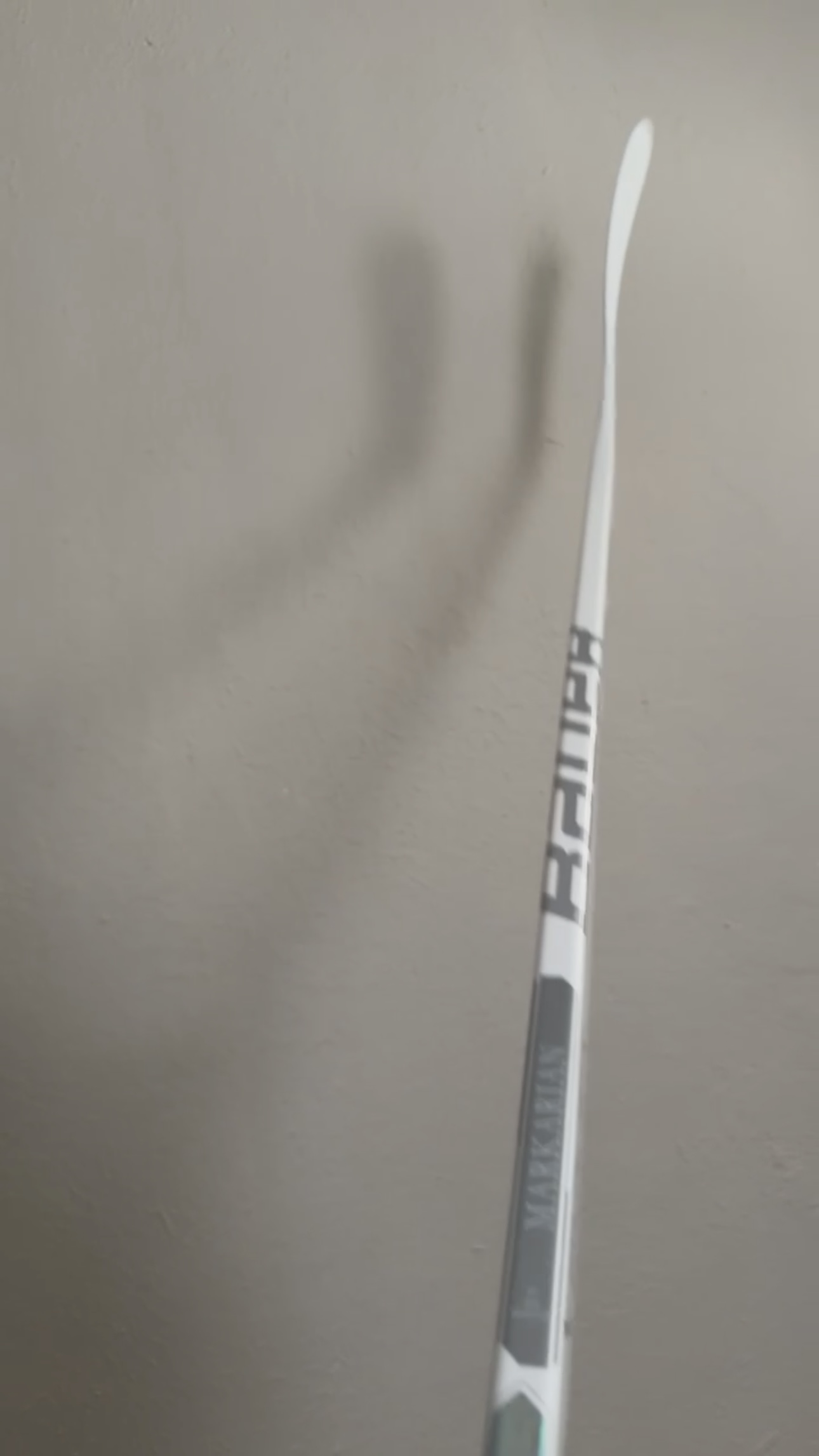 New Intermediate White Bauer Proto-R Left Hand Hockey Stick P92 Pro ...
