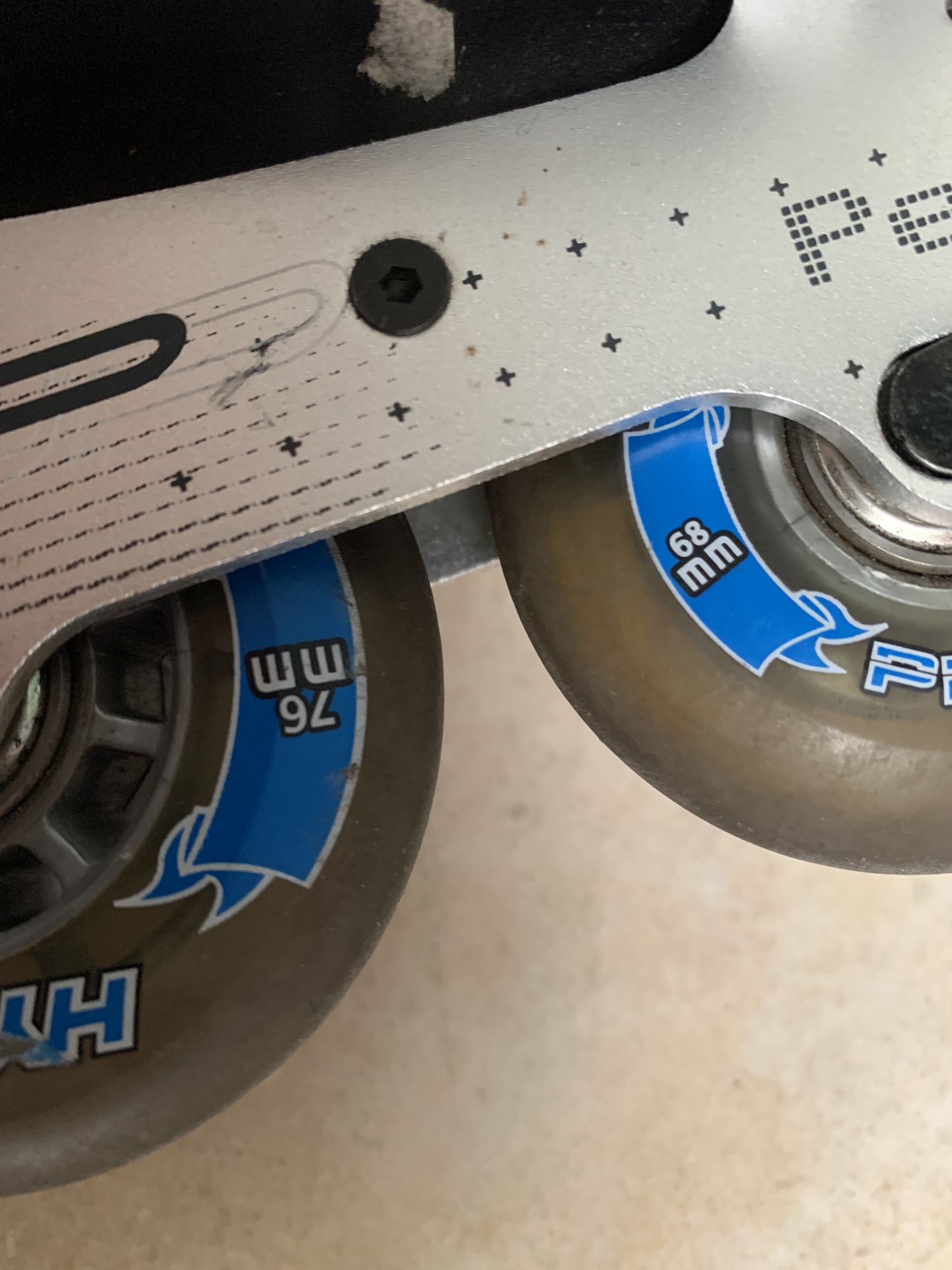 Nike Bauer Supreme Energy Inline Skates Size 3R | SidelineSwap