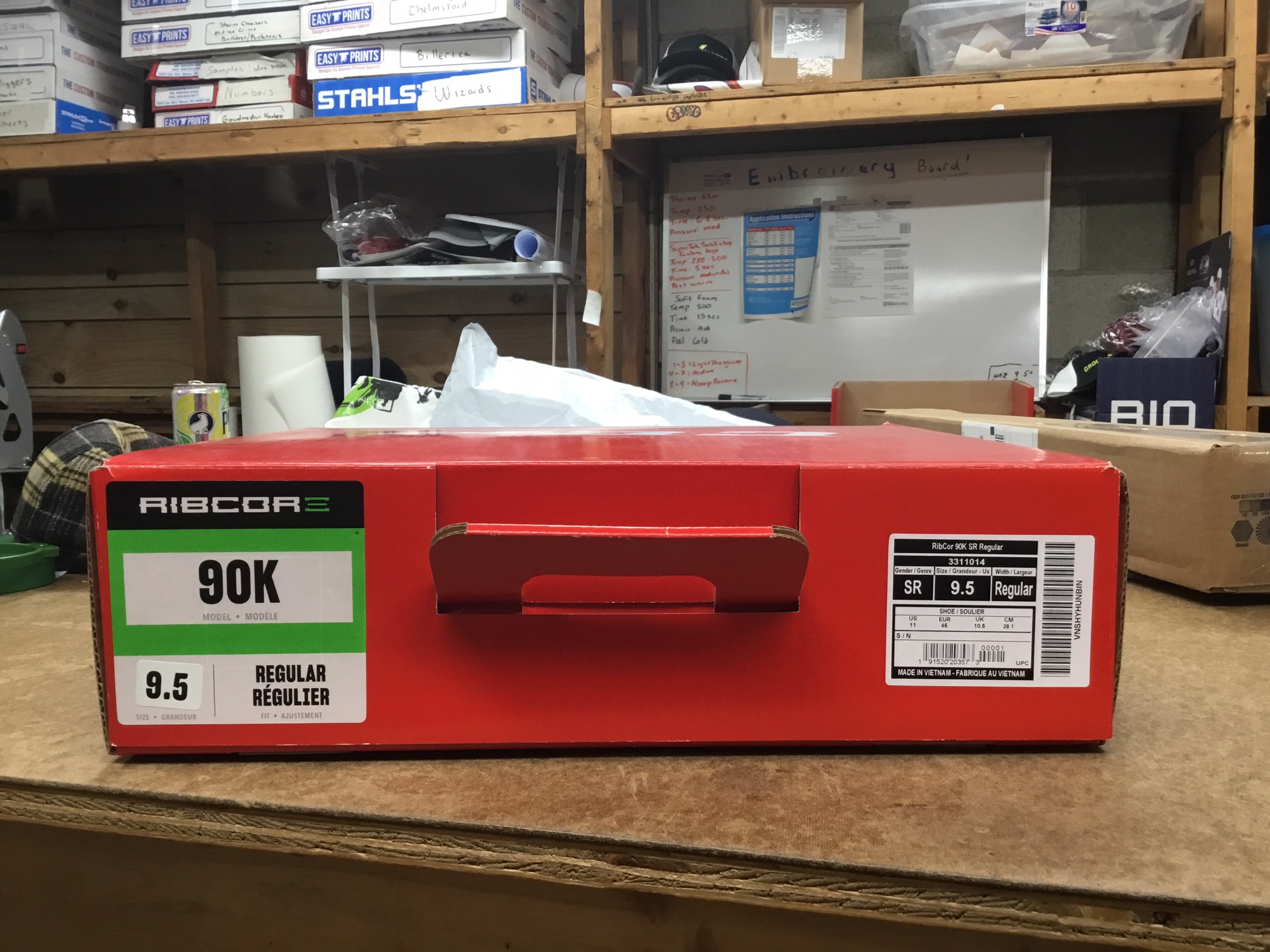 CCM Ribcore 90k Senior 9.5 | SidelineSwap