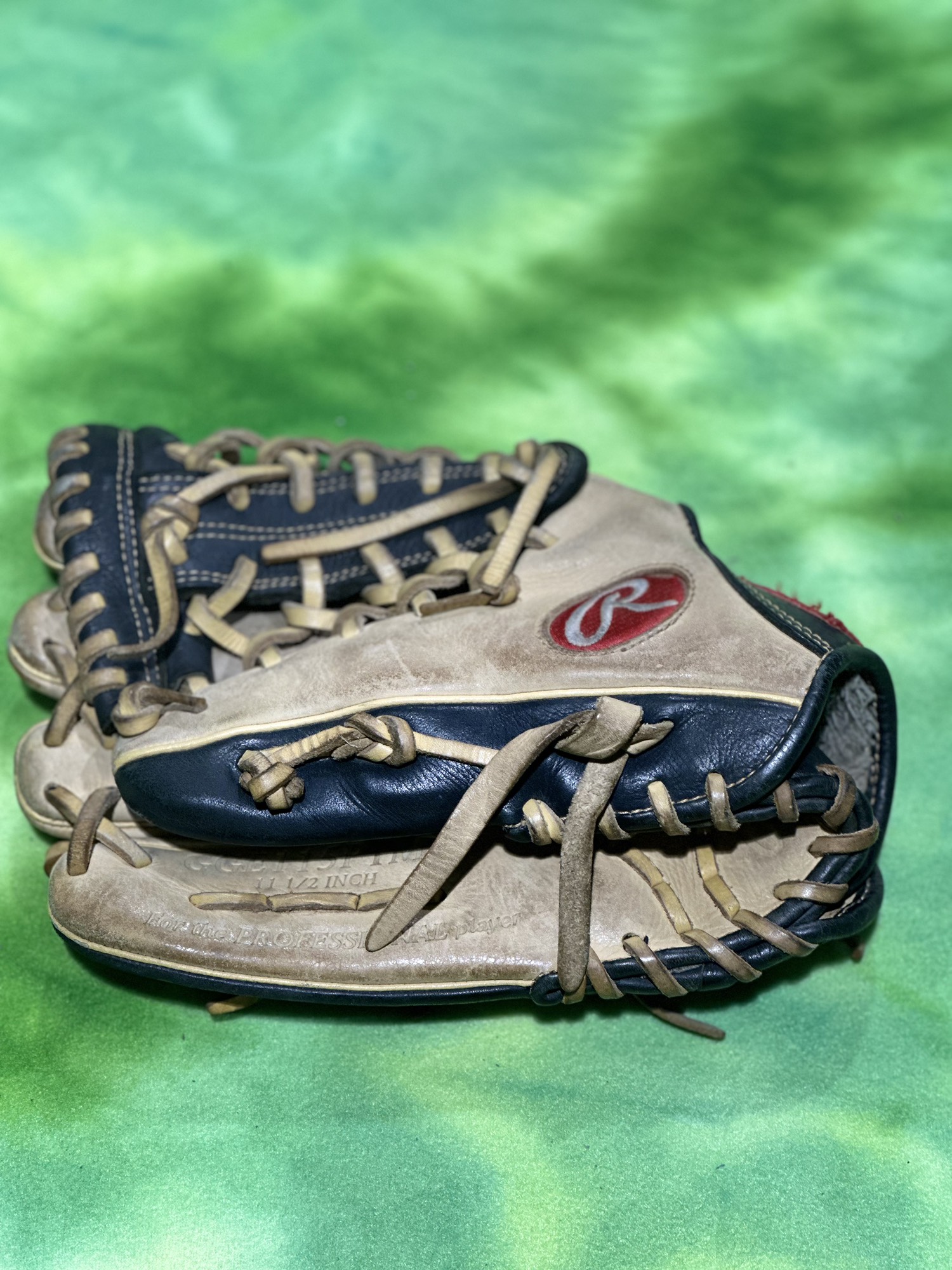 Brown Used Rawlings Gold Glove Elite Left Hand Throw Outfield Baseball Glove 11.5" | SidelineSwap