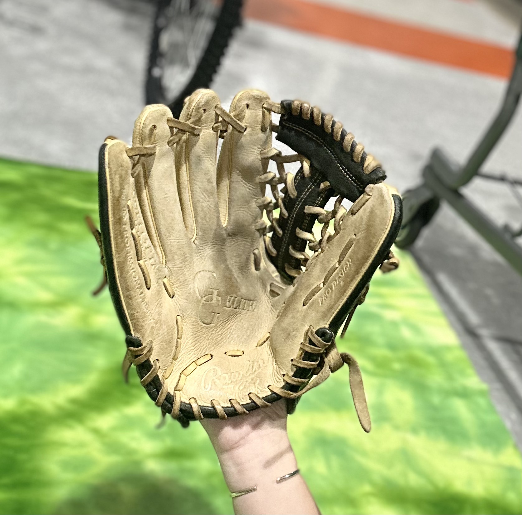 Brown Used Rawlings Gold Glove Elite Left Hand Throw Outfield Baseball Glove 11.5" | SidelineSwap