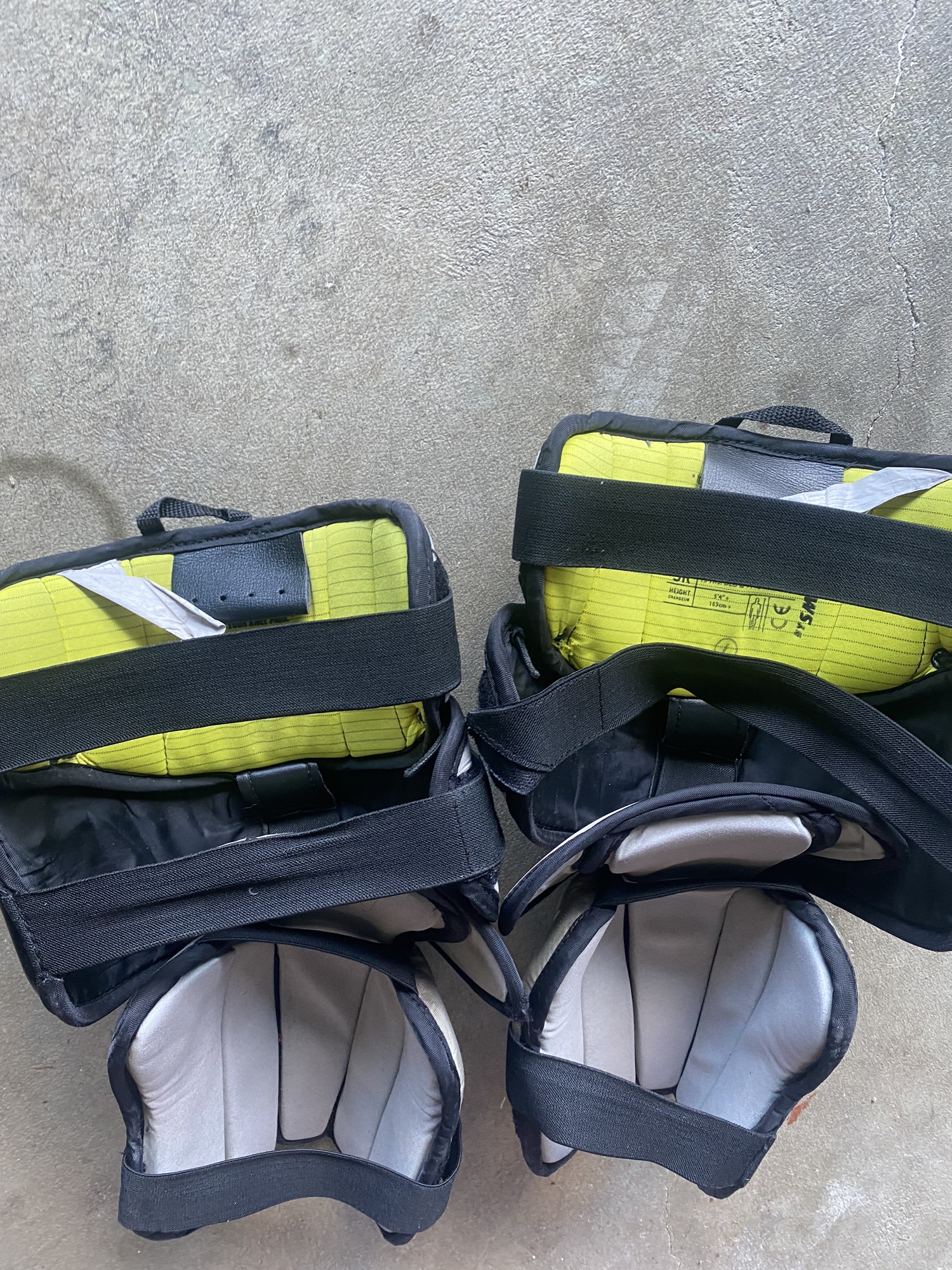 Warrior RX3 Pro Knee Pads | SidelineSwap