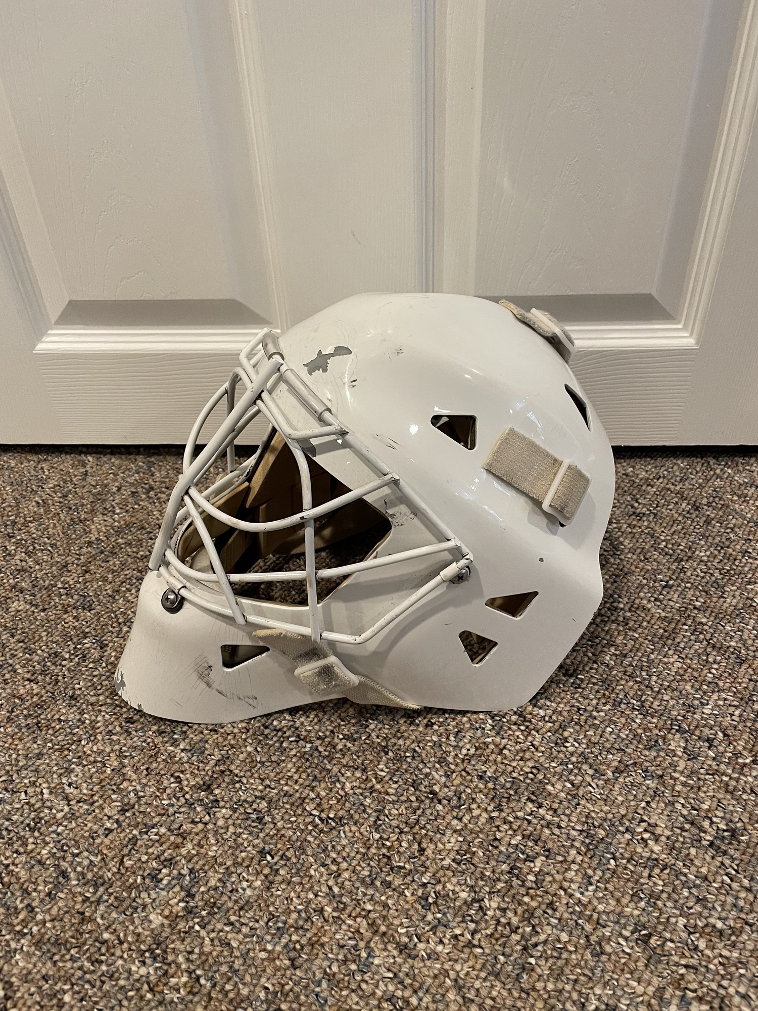 Warwick Goalie Mask | SidelineSwap