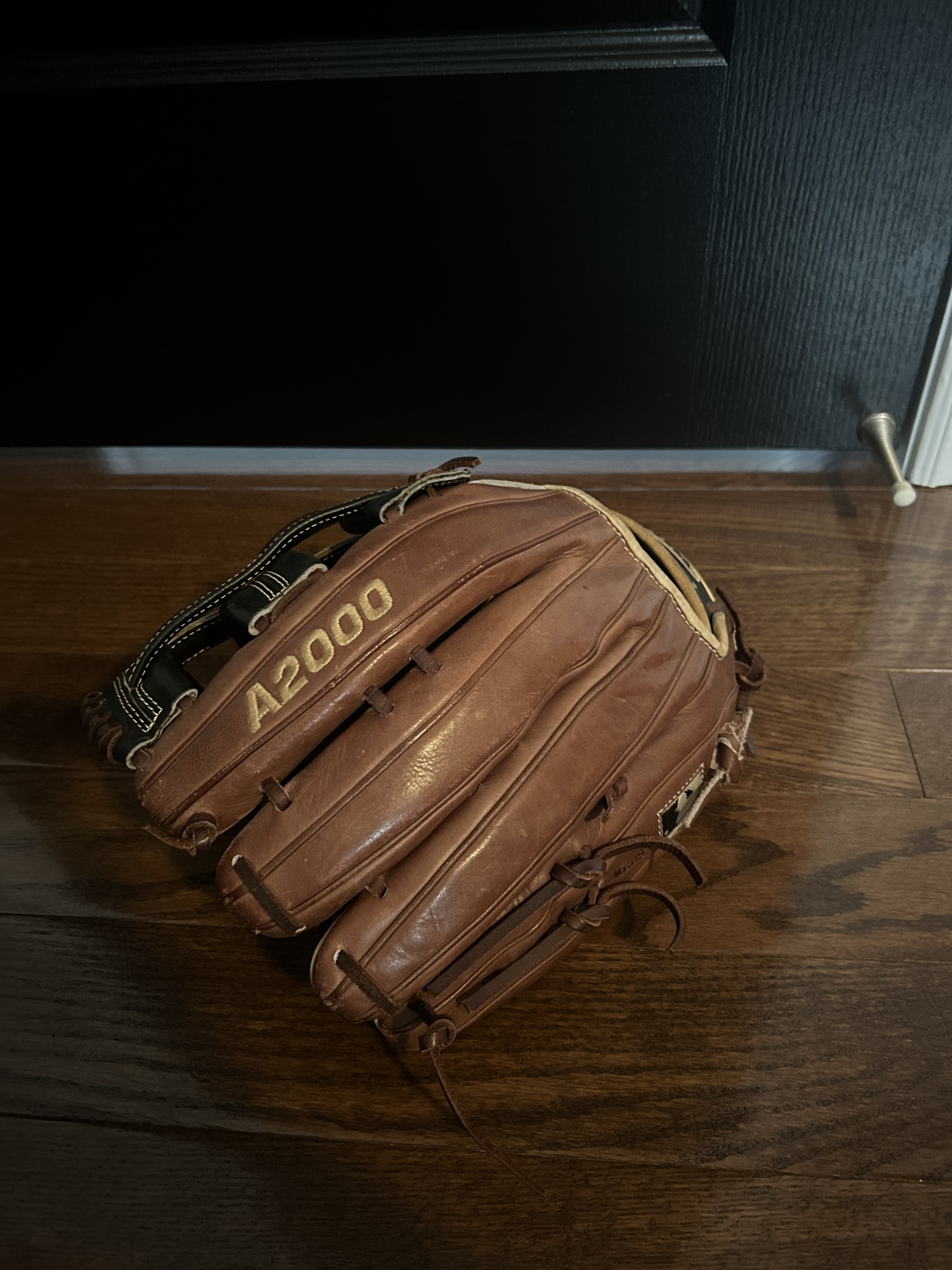 Used Outfield 12.75" Wilson A2000 1799 Baseball Glove | SidelineSwap