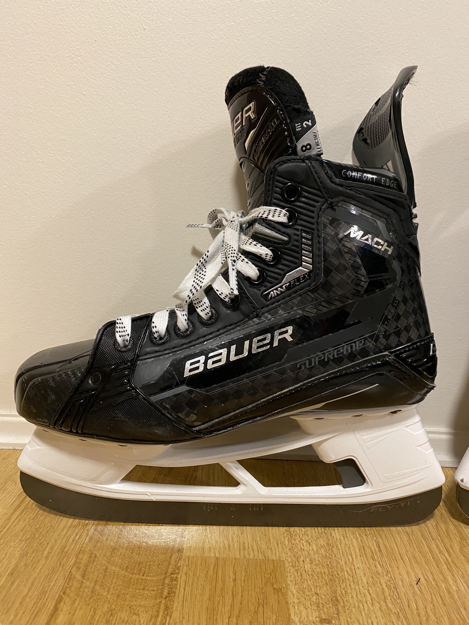Used Great Condition Bauer Supreme mach Sr Size 8 Fit 2 With New Fly ...