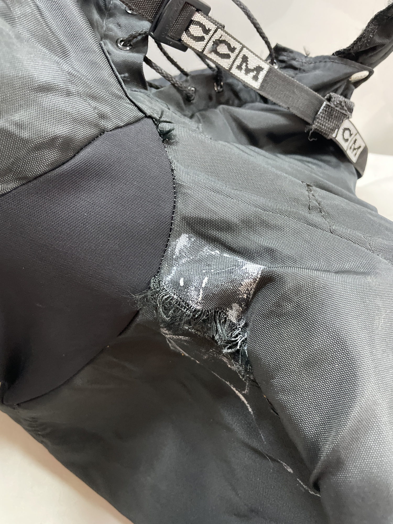 CCM Supra SR Large Ice Roller Hockey Goalie pants Breezers | SidelineSwap